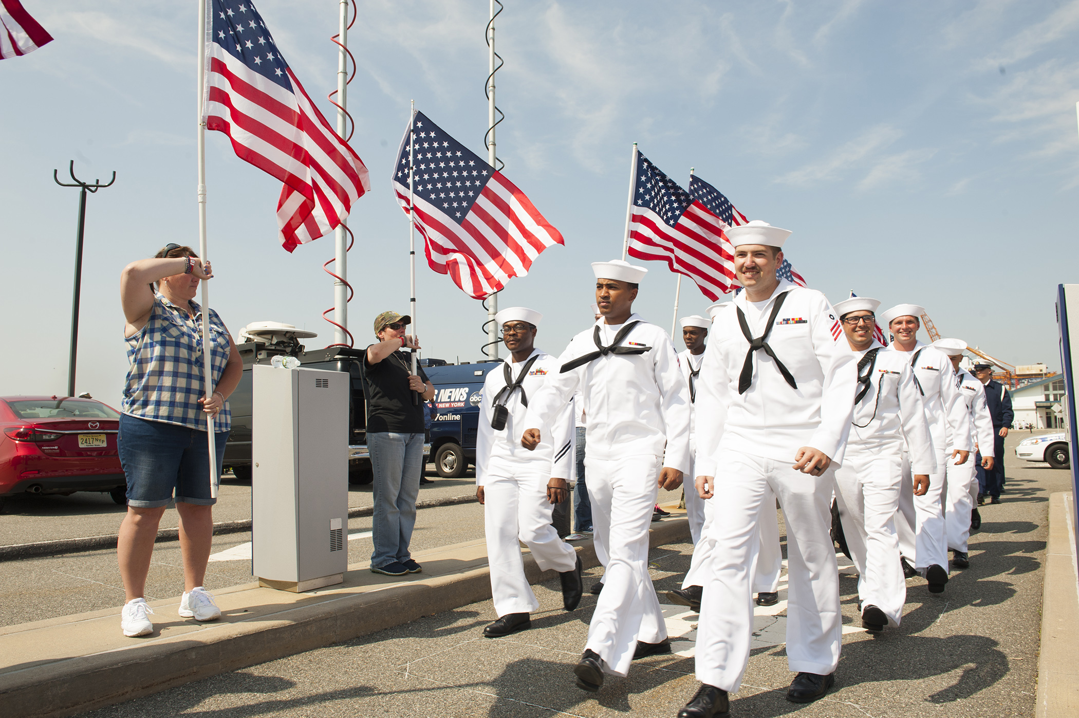 Brooklyn Welcomes Sailors, Marines, Coast Guardsmen for 2016 FWNY BBQ ...