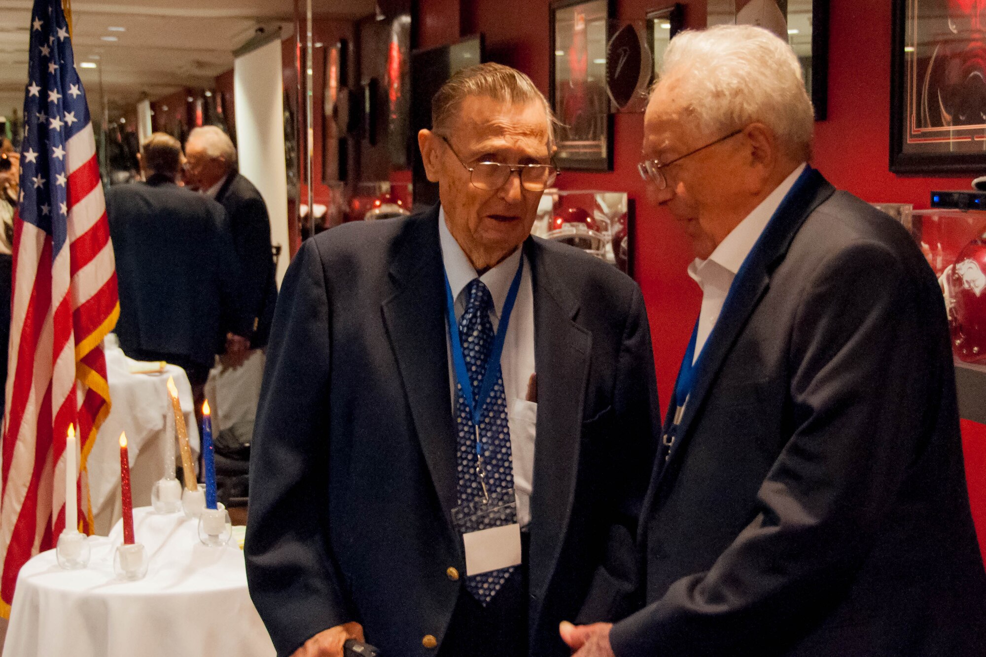Reunion reunites World War II vets > 307th Bomb Wing > Article Display