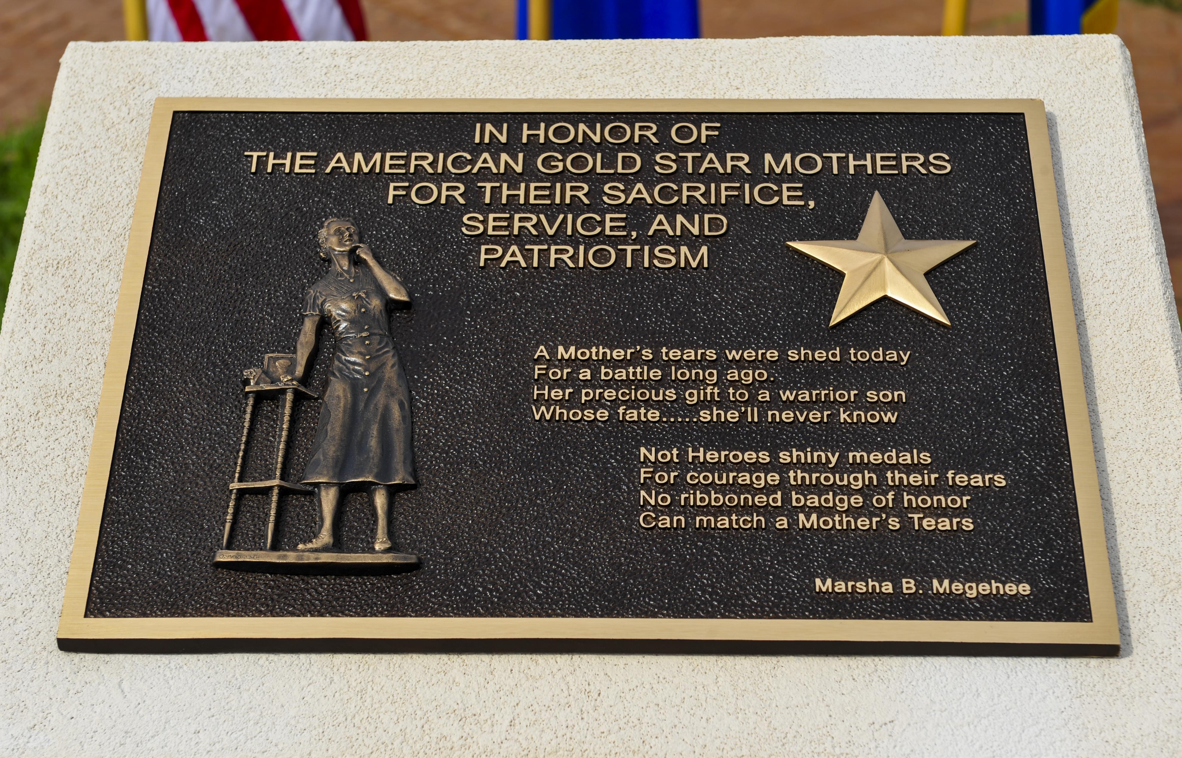 Gold Star Mothers plaque dedication ceremony