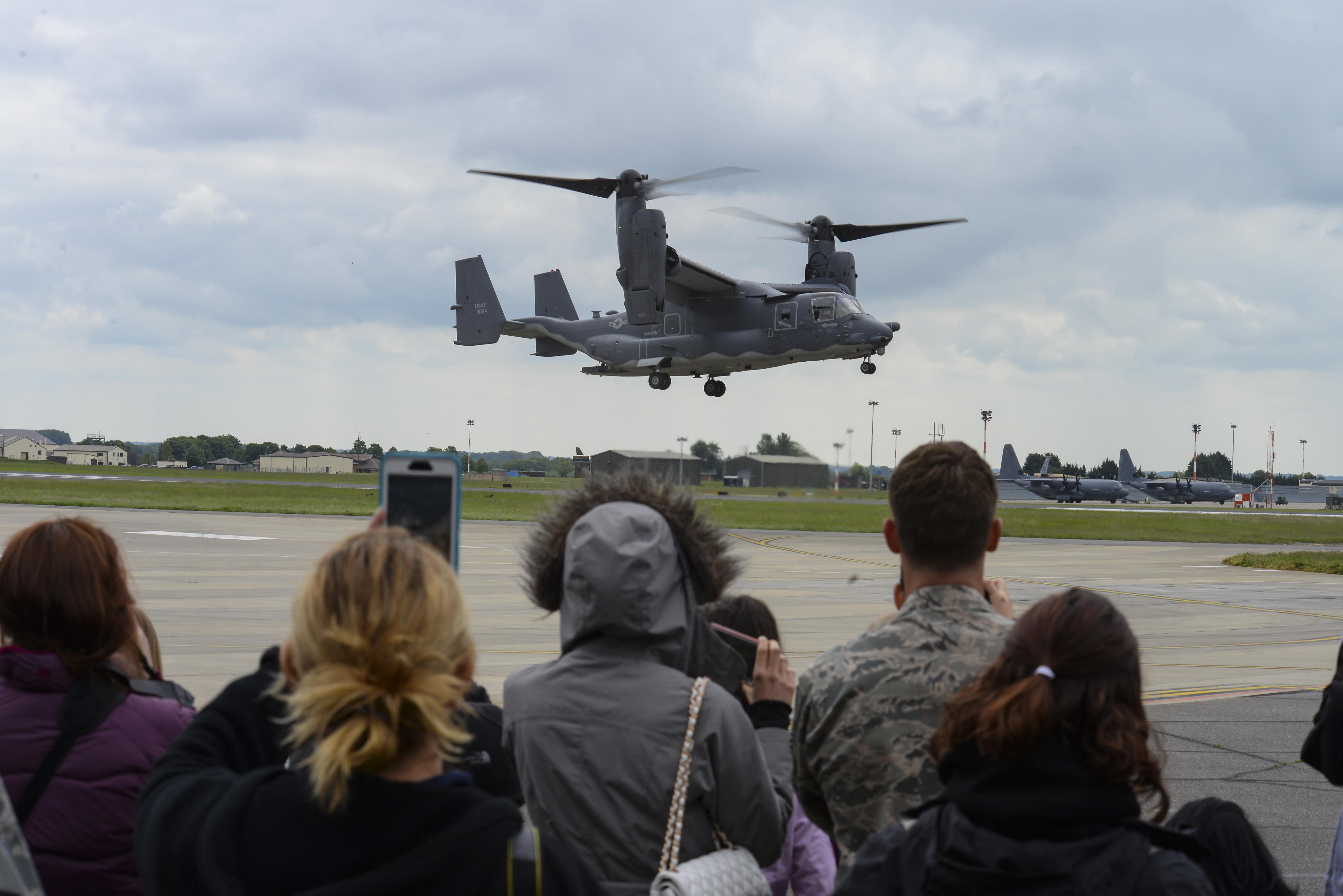 352nd SOW Hosts Spouses' Day > Air Force Special Operations Command ...