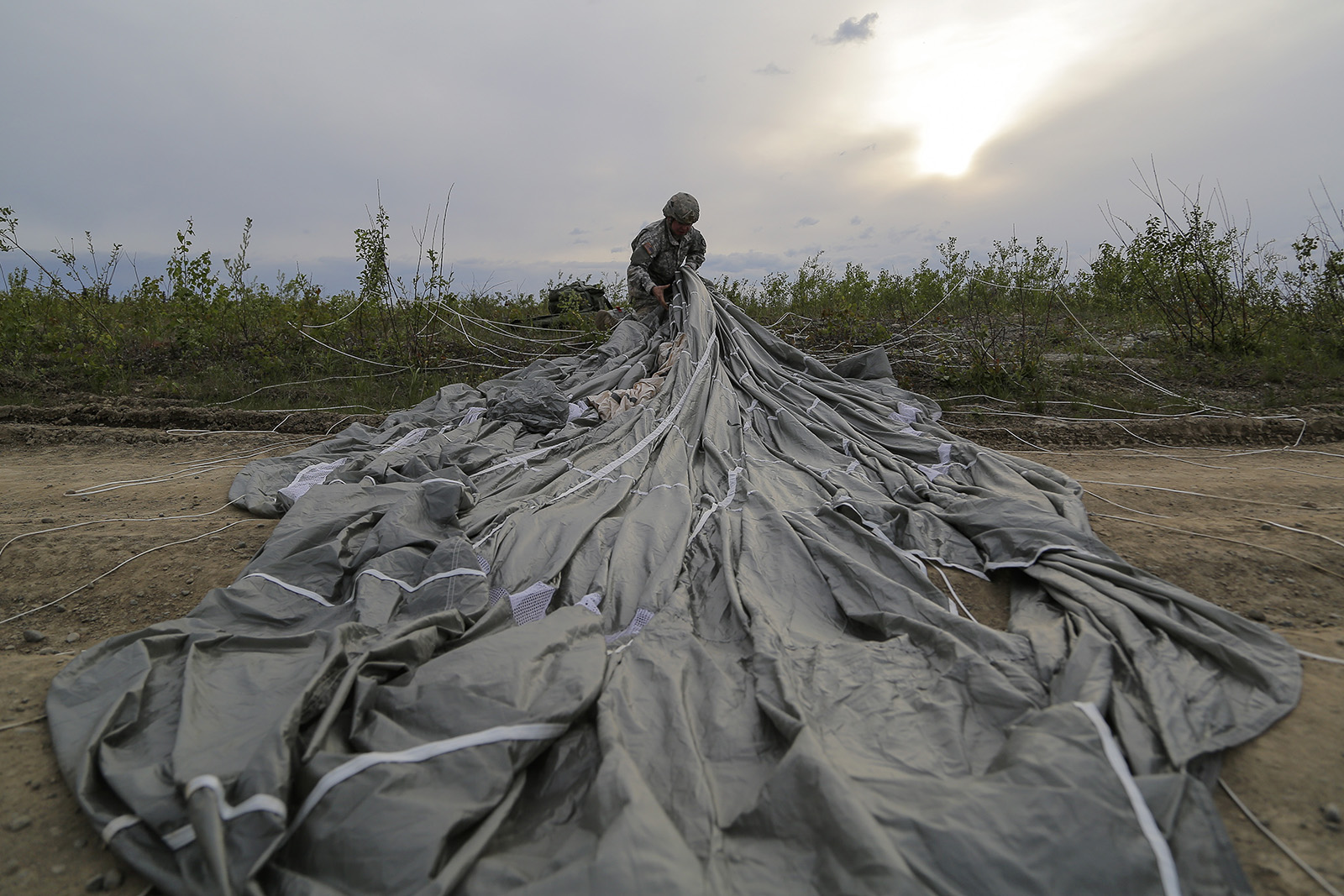 JBER units conduct Joint Airborne and Air Transportability Training ...