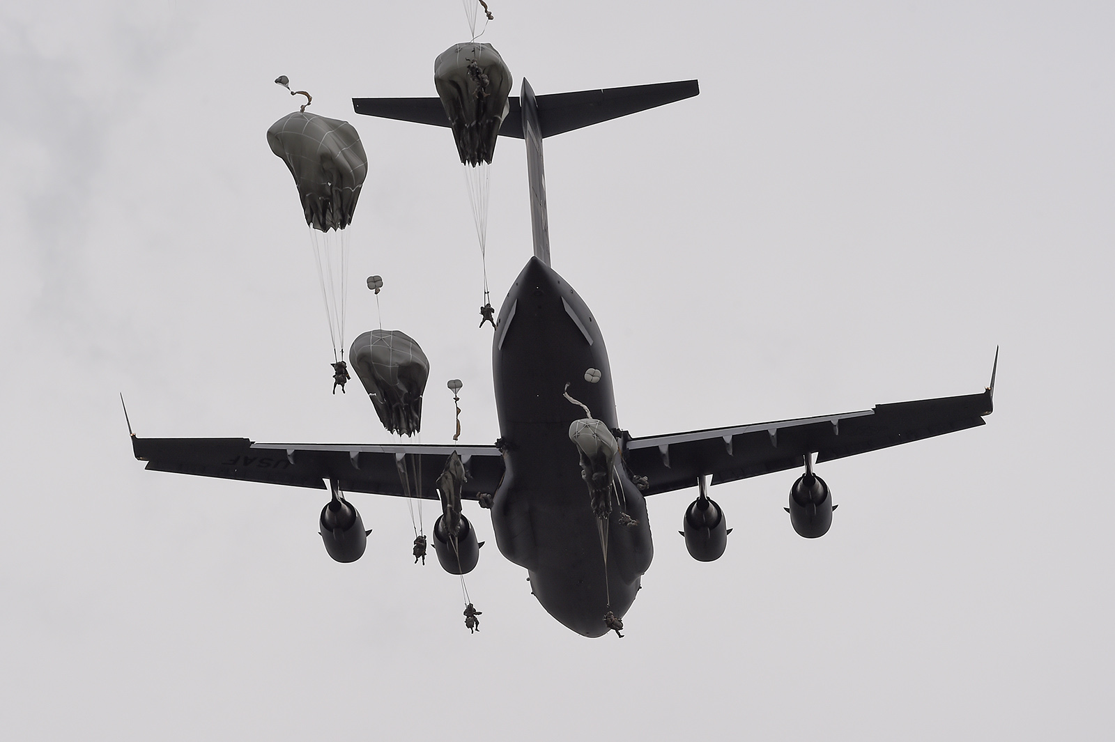 JBER units conduct Joint Airborne and Air Transportability Training ...