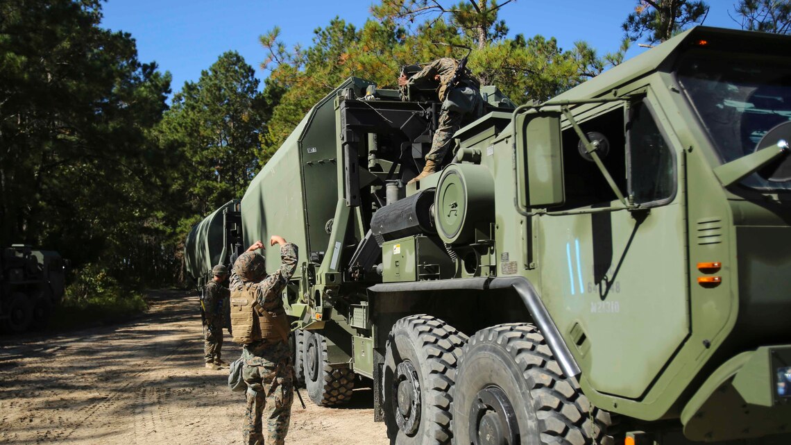 Splash Zone: 8th ESB builds a bridge > United States Marine Corps ...