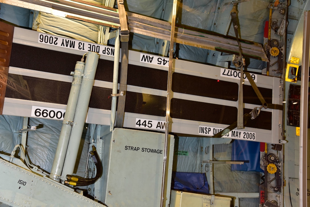 Lockheed C-141C Starlifter "Hanoi Taxi"