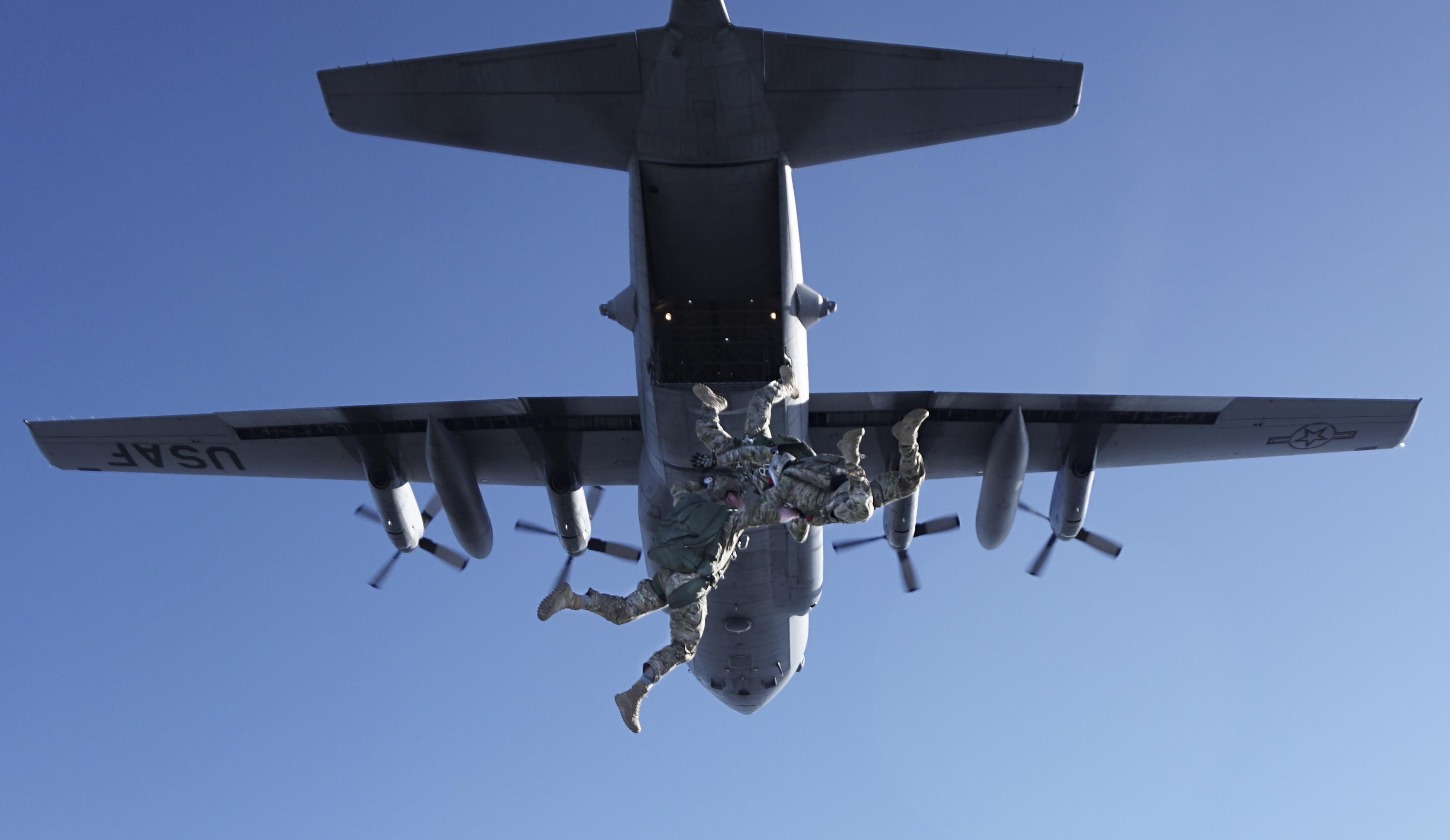 PACOM SERE specialists train together