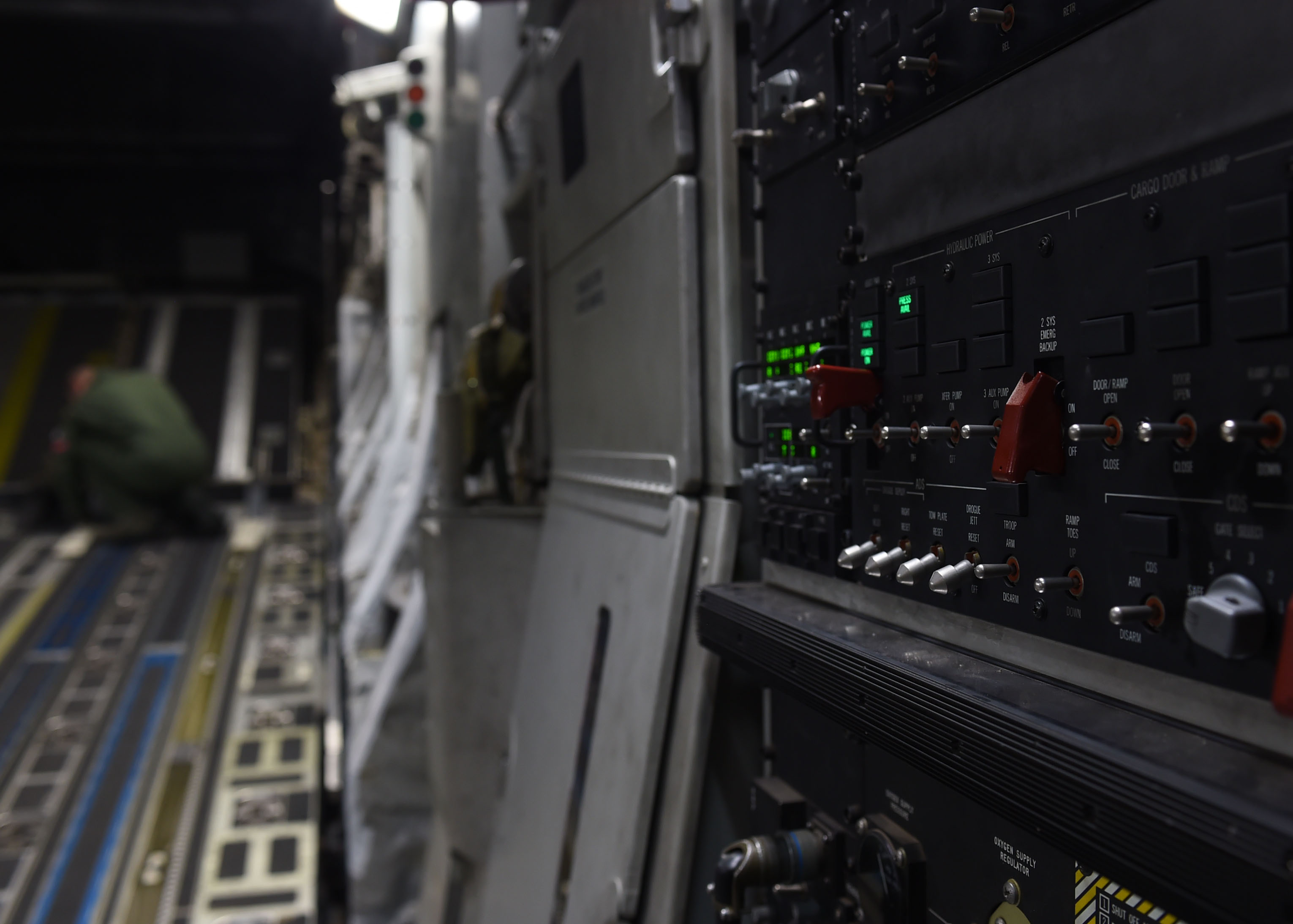 A C-17 from Altus AFB was spotted at Stuart air show > Altus Air Force ...