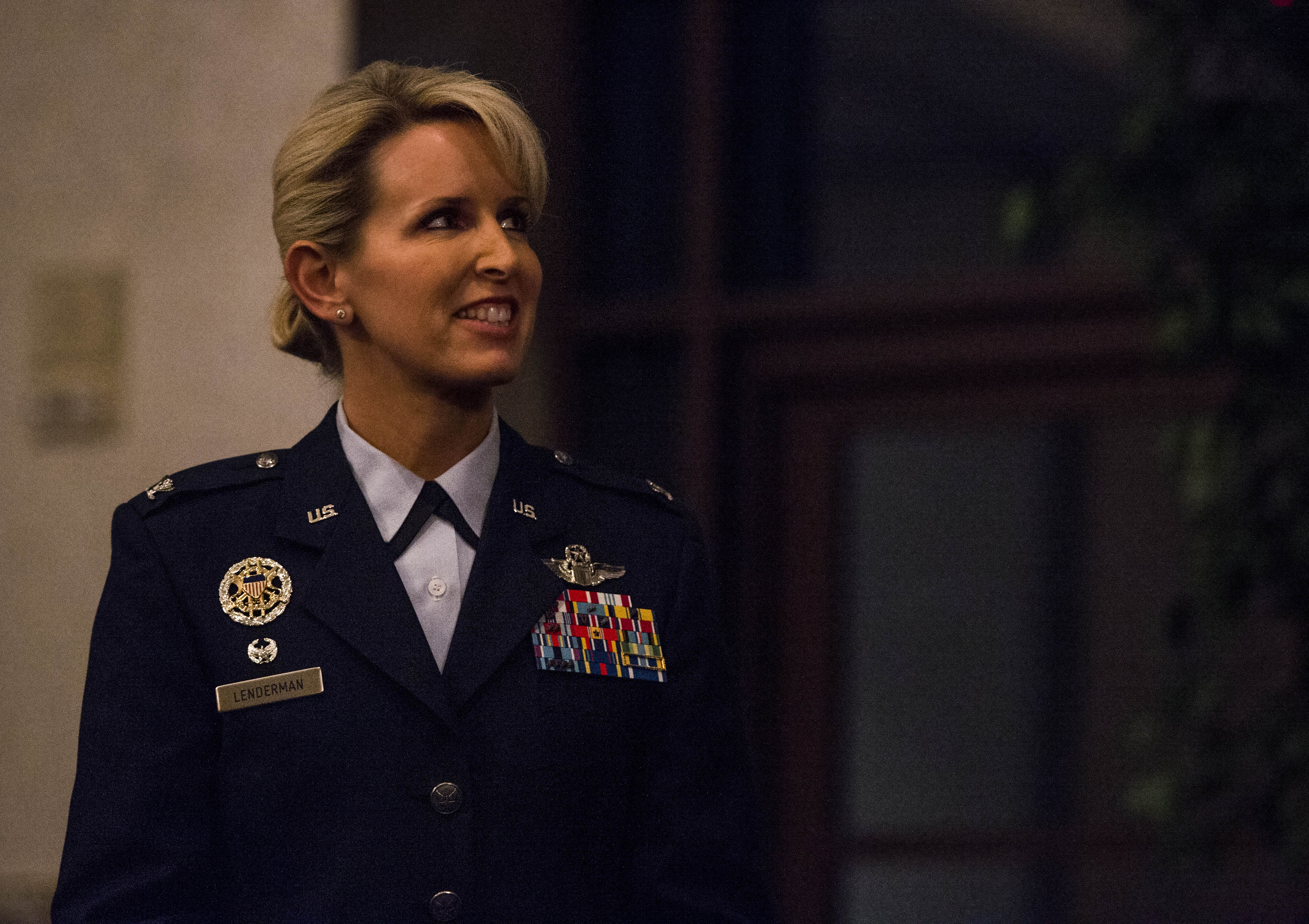 Scott welcomes new Honorary Commanders > Scott Air Force Base > Article ...