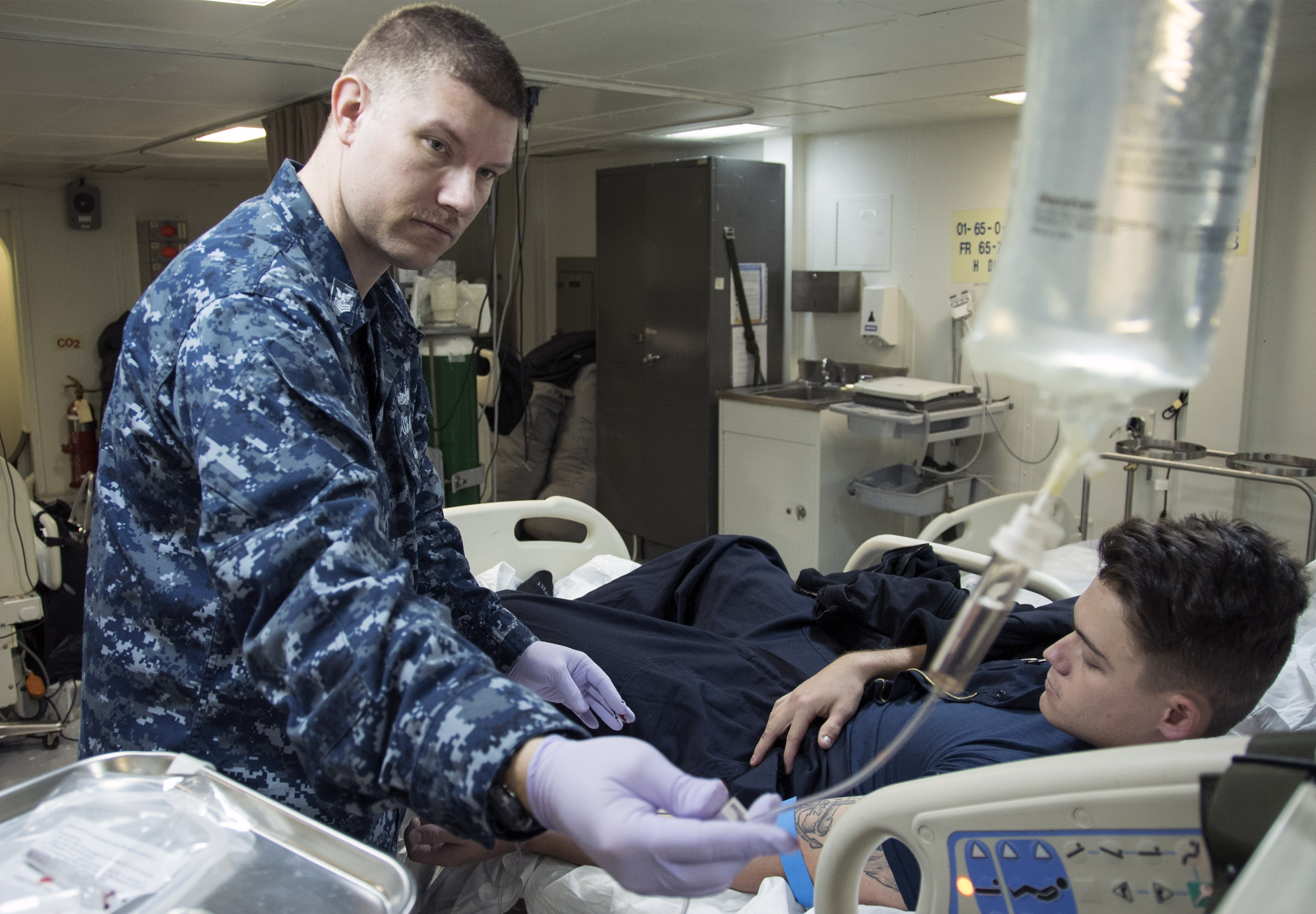 Hands-On Training Aims to Save Lives > United States Navy > News Stories