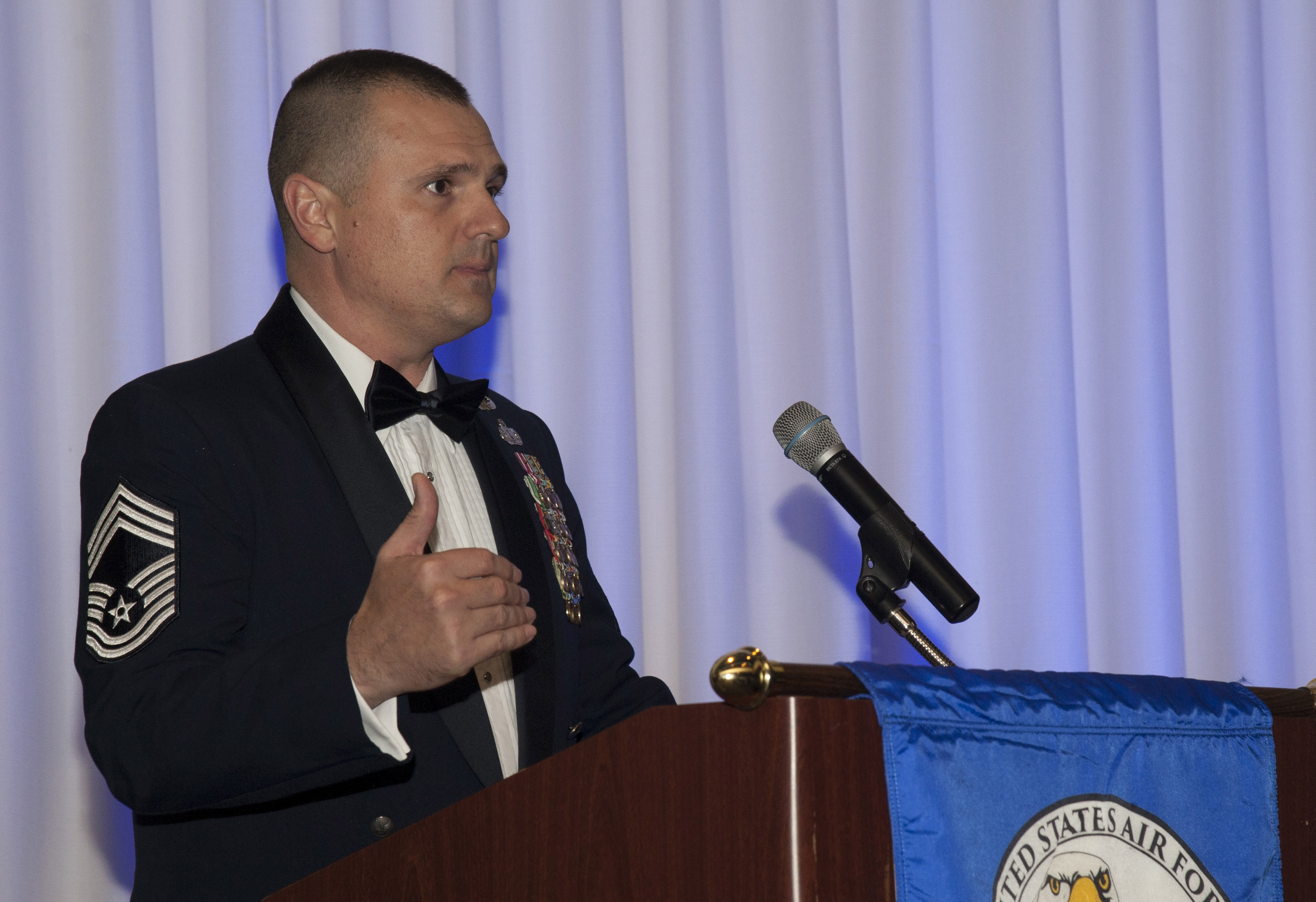 ALS Class 17A produces 16 future front-line supervisors > Vance Air ...