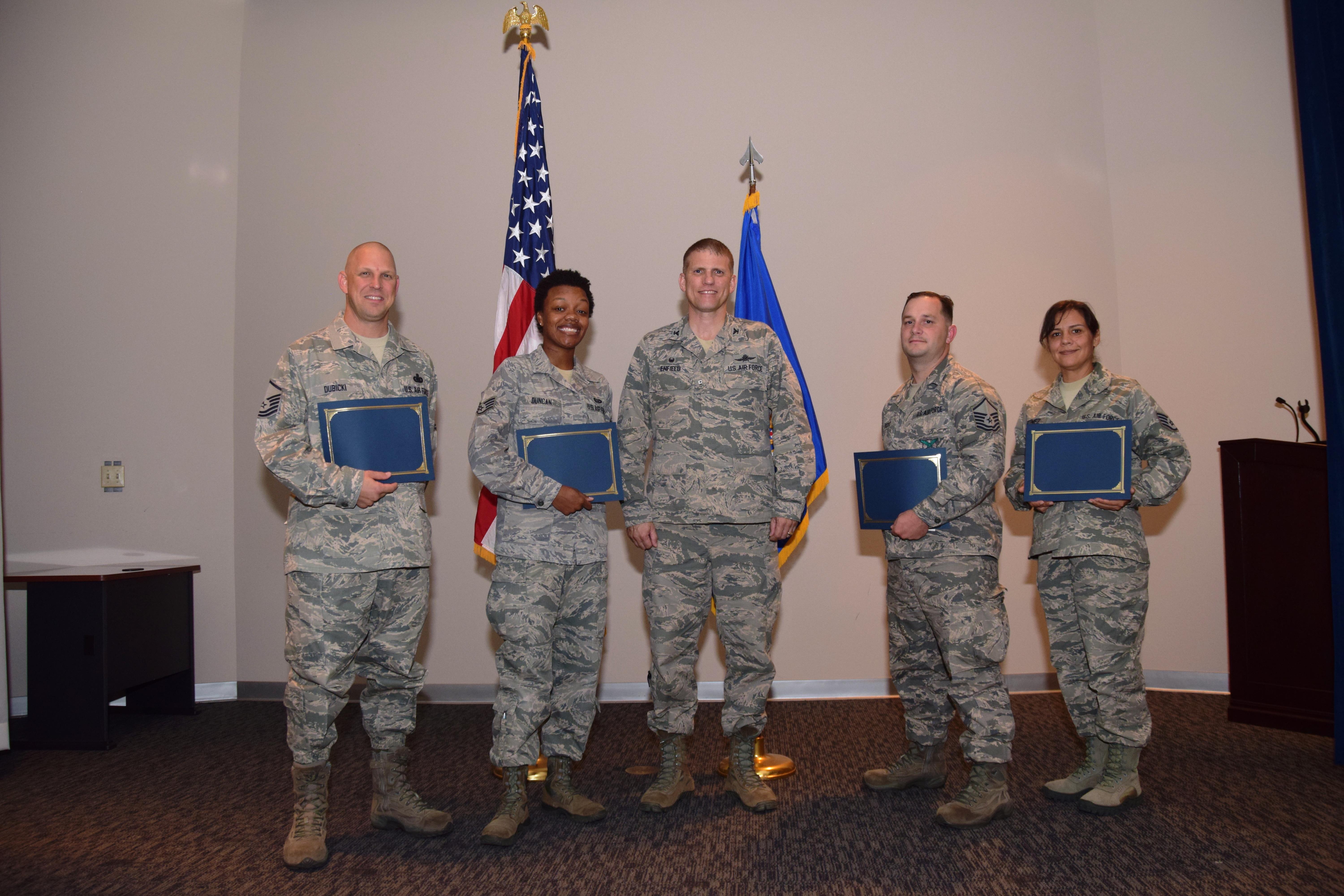 Wing honors CCAF degree recipients > 433rd Airlift Wing > Article Display