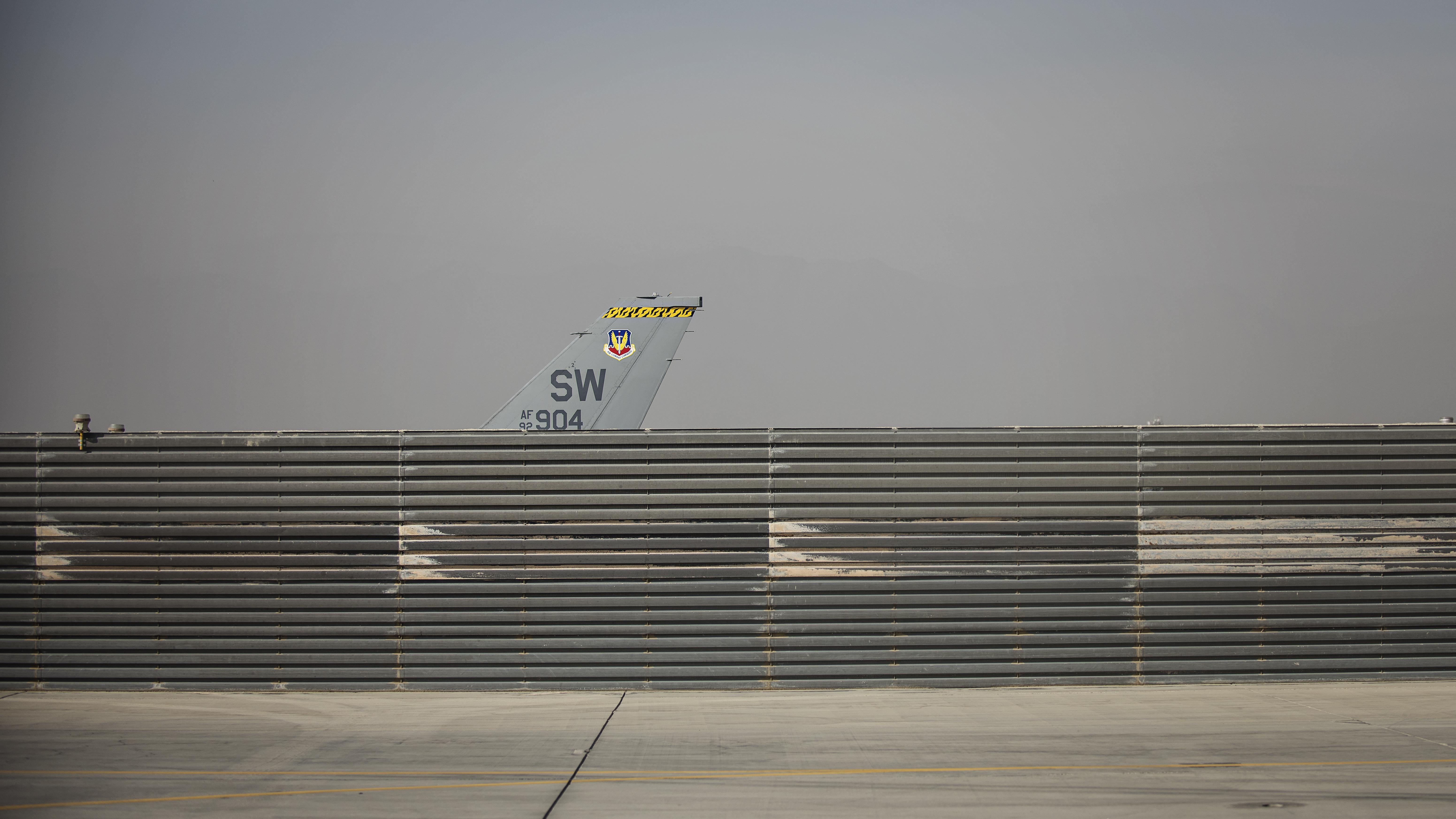 455th EAMXS keeps Vipers flying > U.S. Air Forces Central > Display