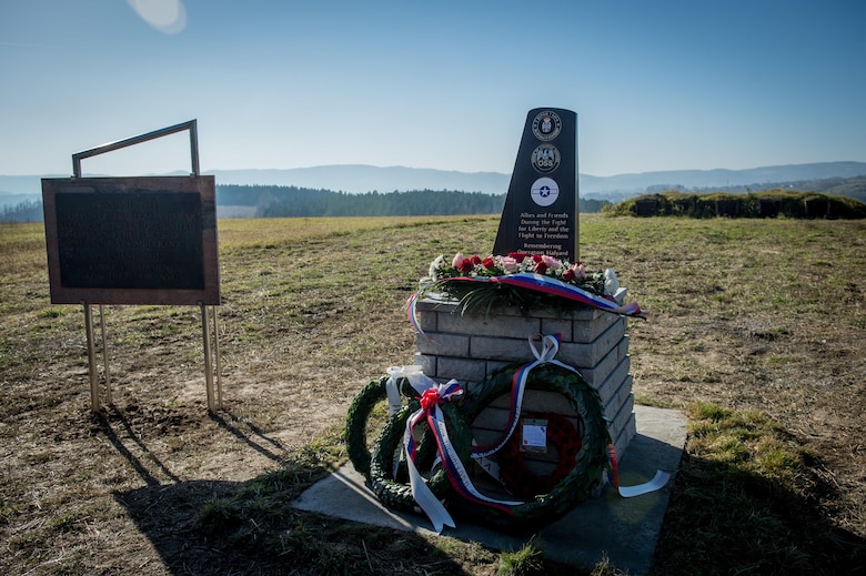 US commemorates Serbian support during WWII > U.S. Air Forces in Europe ...