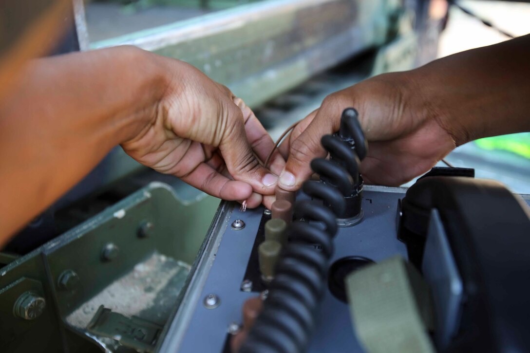 8th Communication Battalion learns talking is key for combat readiness