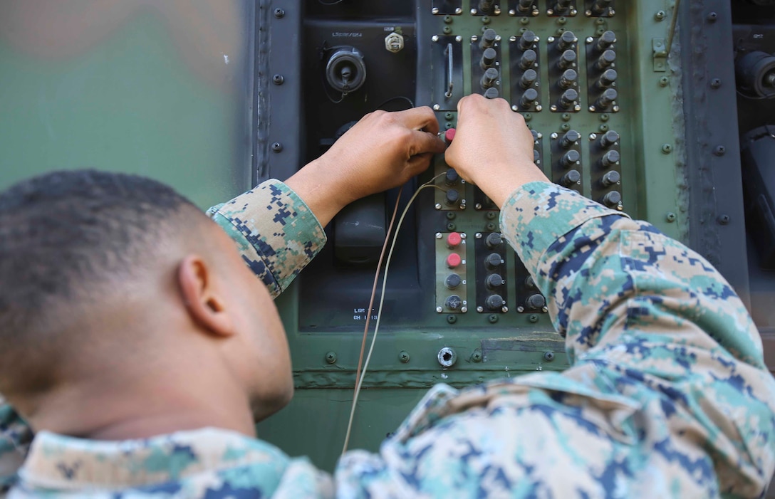 8th Communication Battalion learns talking is key for combat readiness