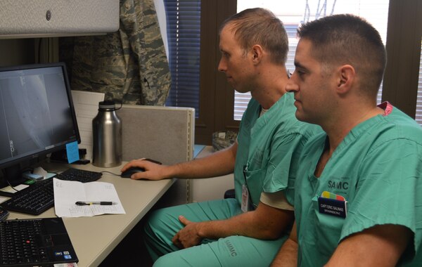 Physician assistant students now get hands-on experience at BAMC ...