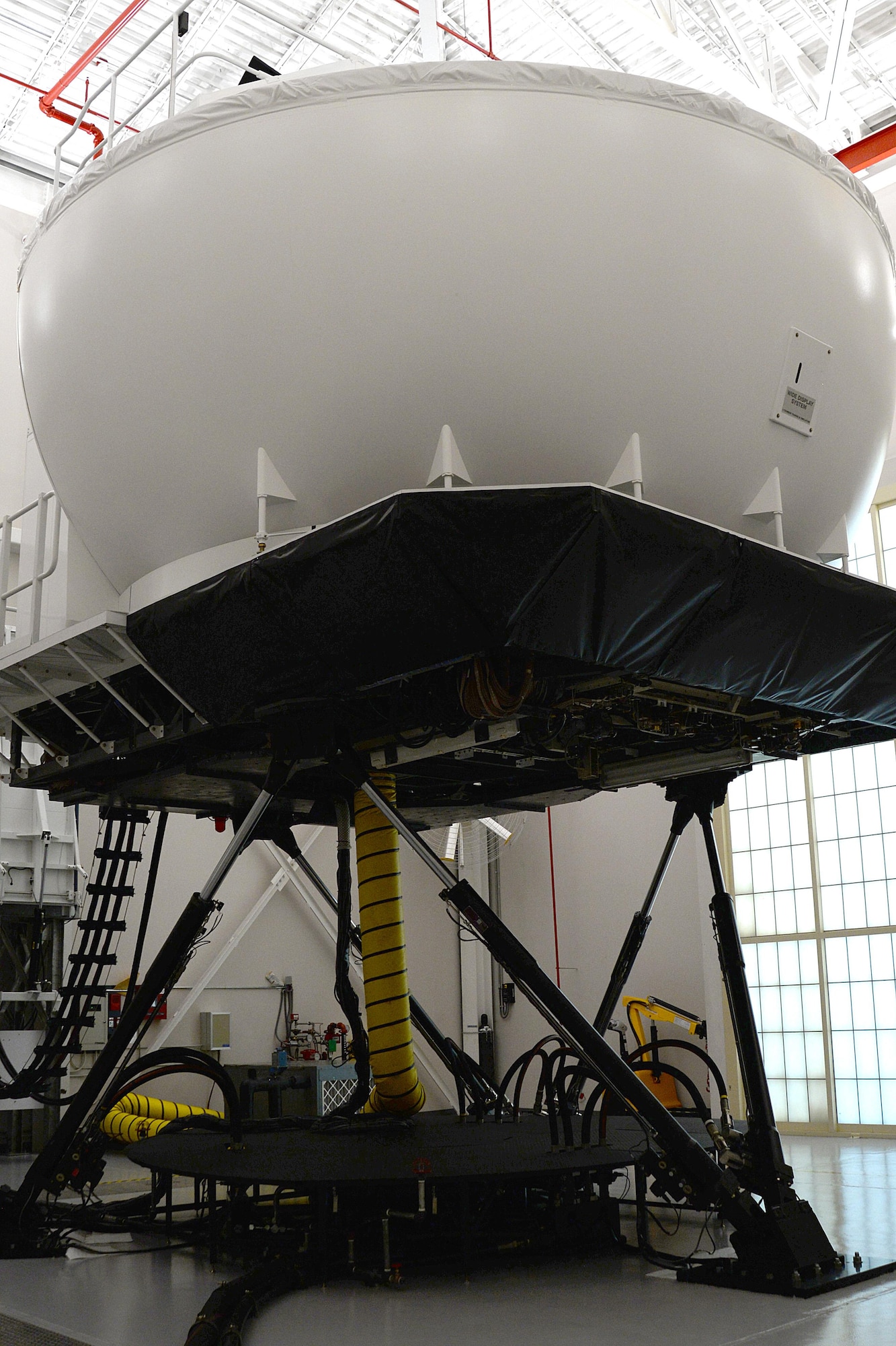 MacDill pilots hone skills in flight simulator > MacDill Air Force Base ...