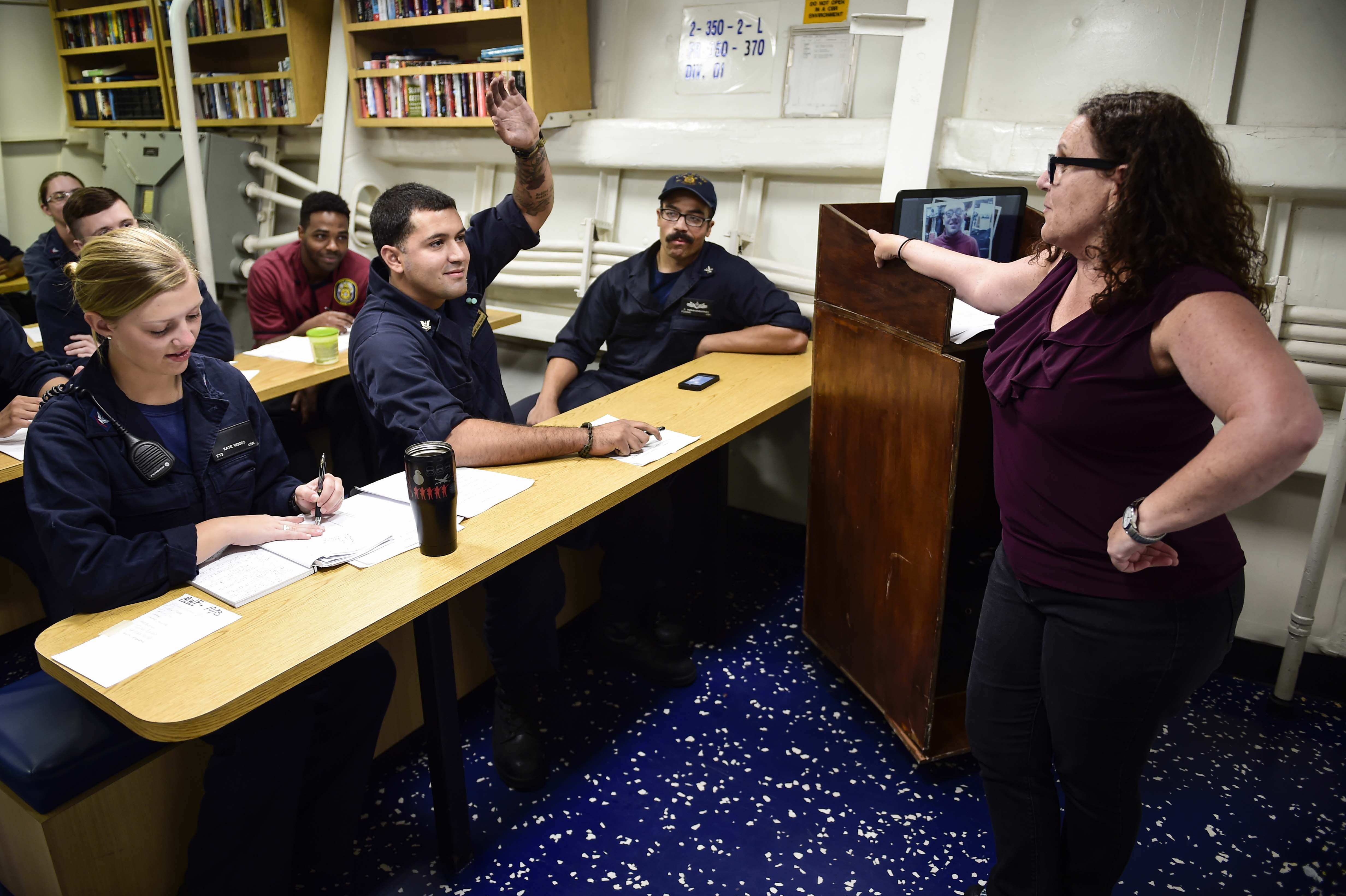 New Navy College Website a Hit with Sailors > United States Navy > News ...