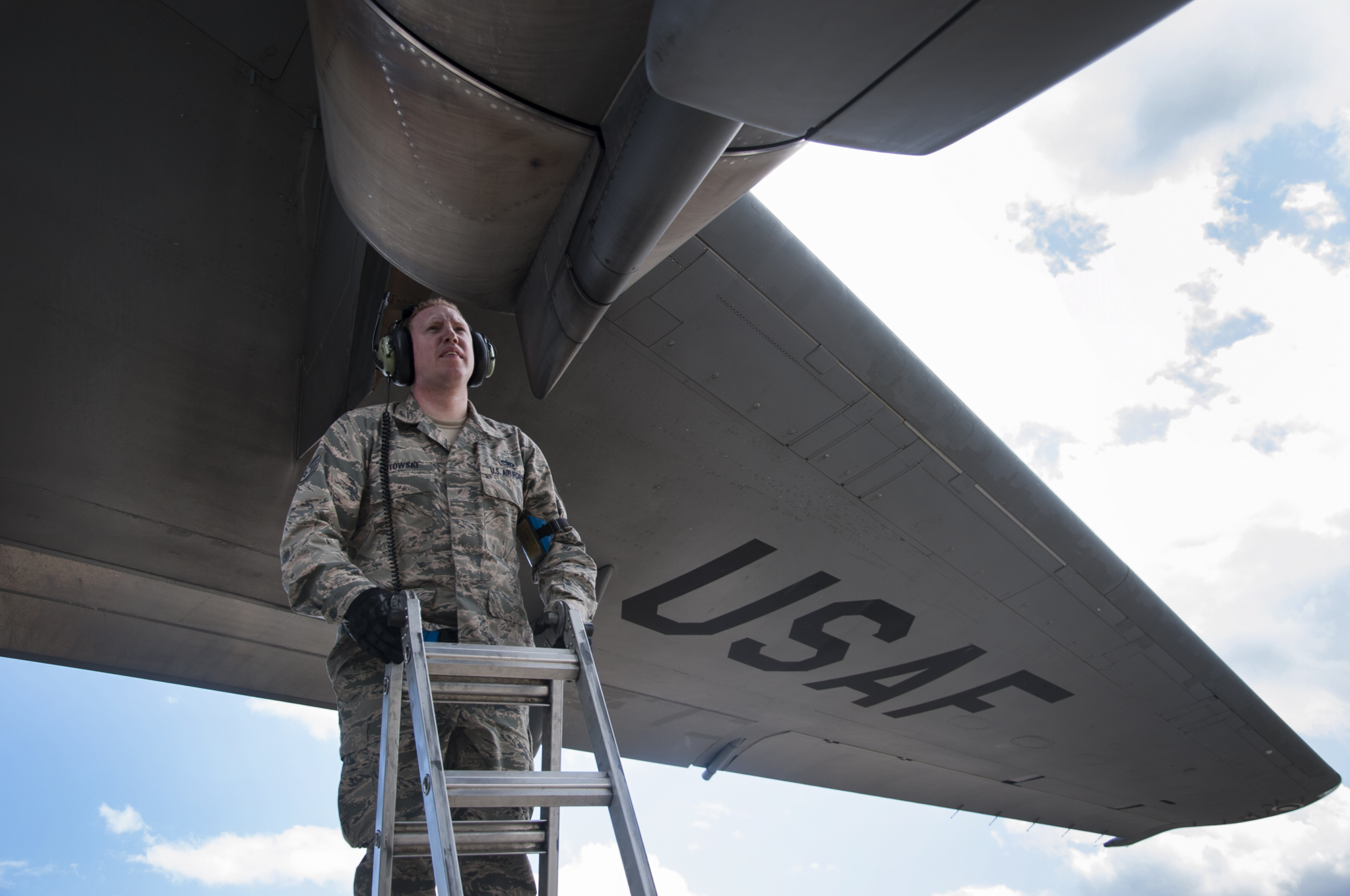 MDL NCO named AMC Crew Chief of the Year > Joint Base McGuire-Dix ...