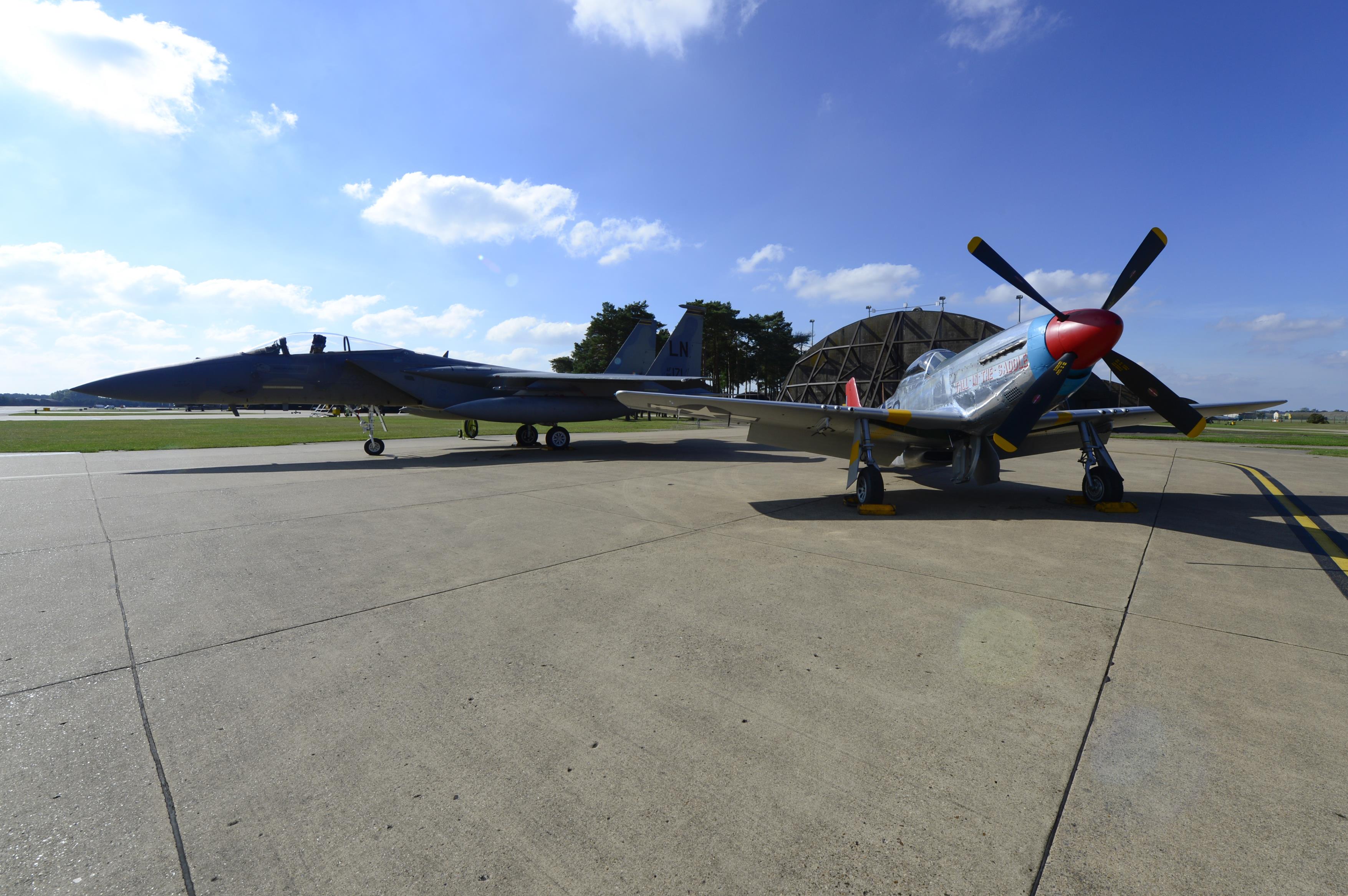 Tuskegee Airman reunites with Red Tail