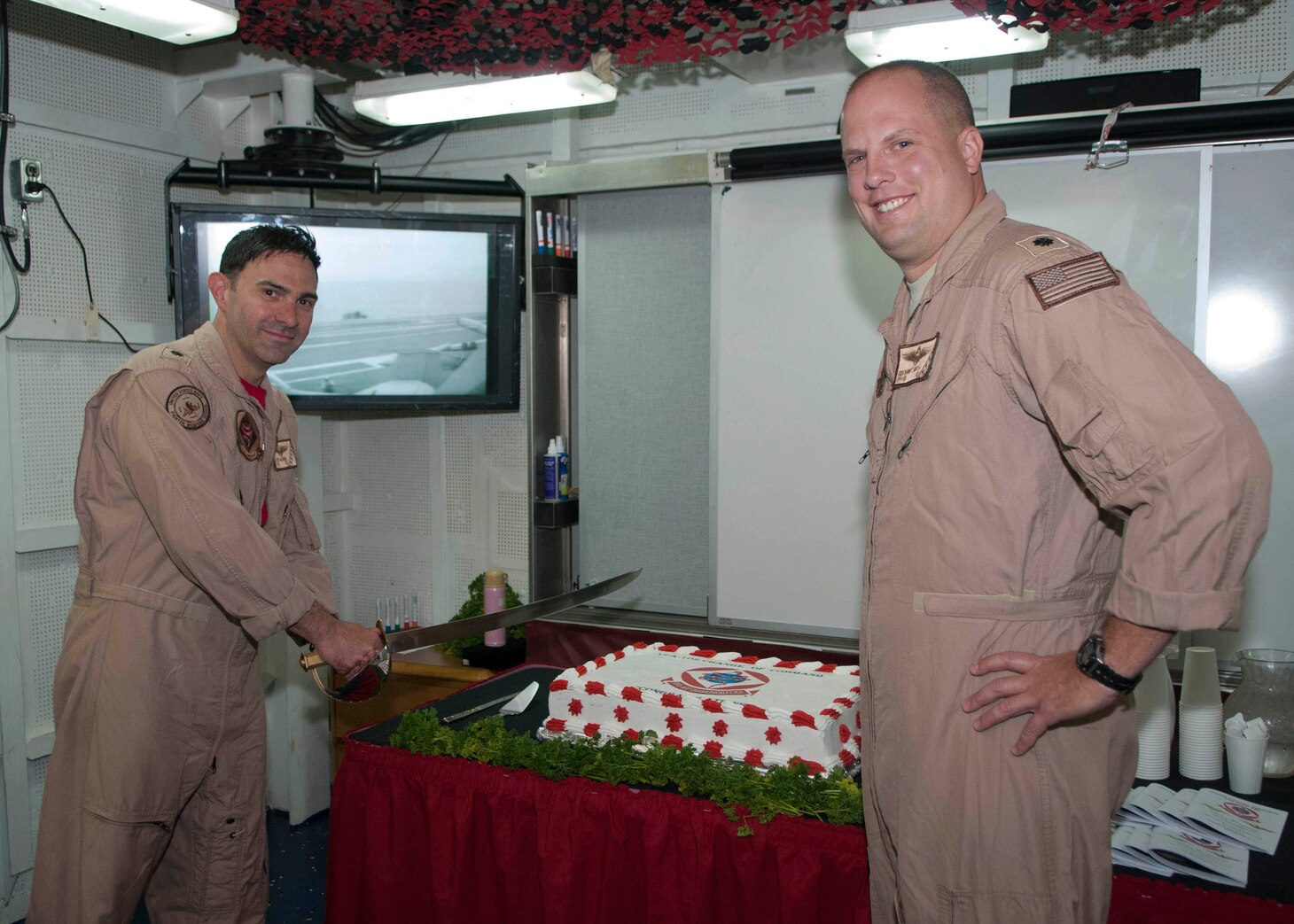 "Diamondbacks" of VFA 102 Hold Change of Command > United States Navy ...