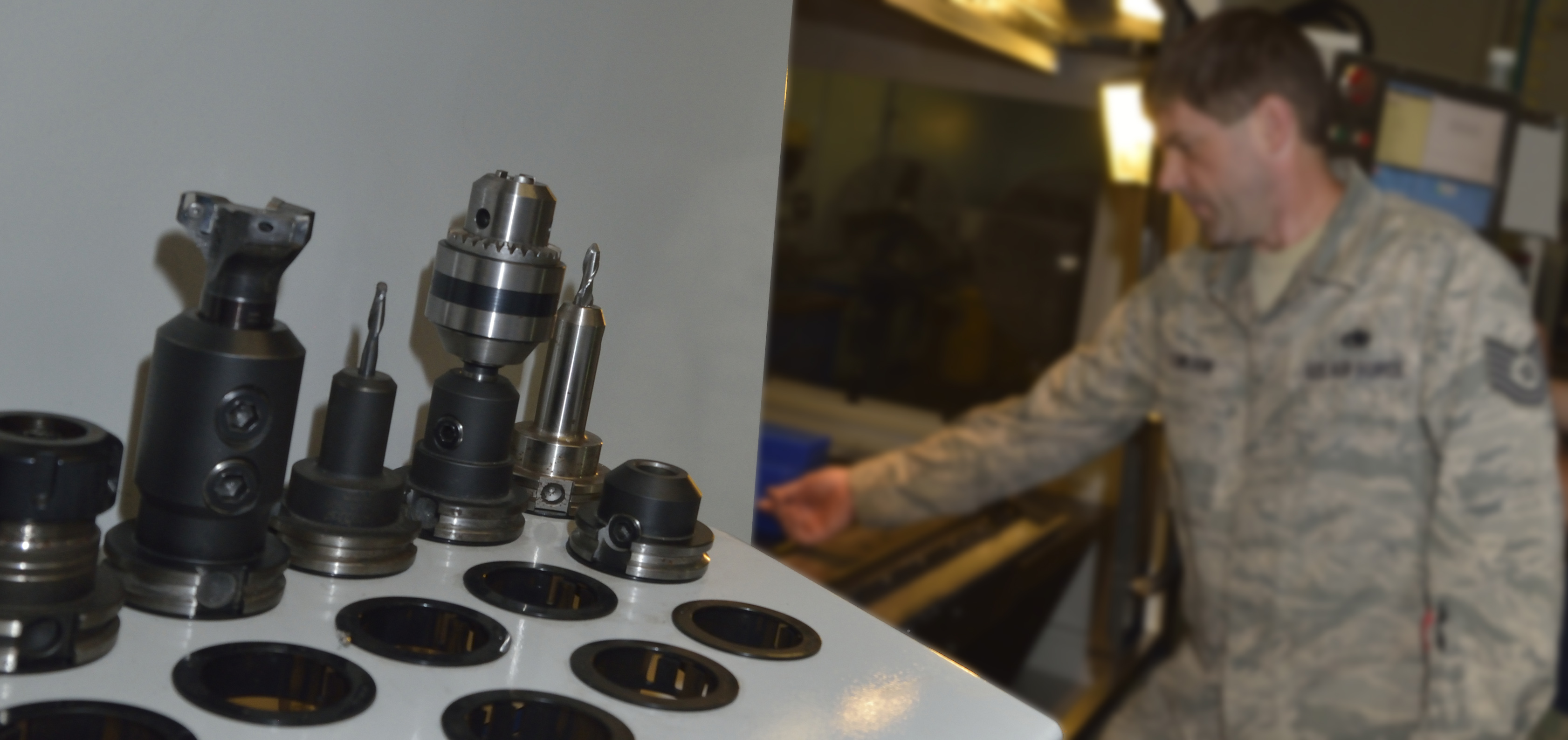 Maintainers' ingenuity saves Air Force money, time > Westover Air ...