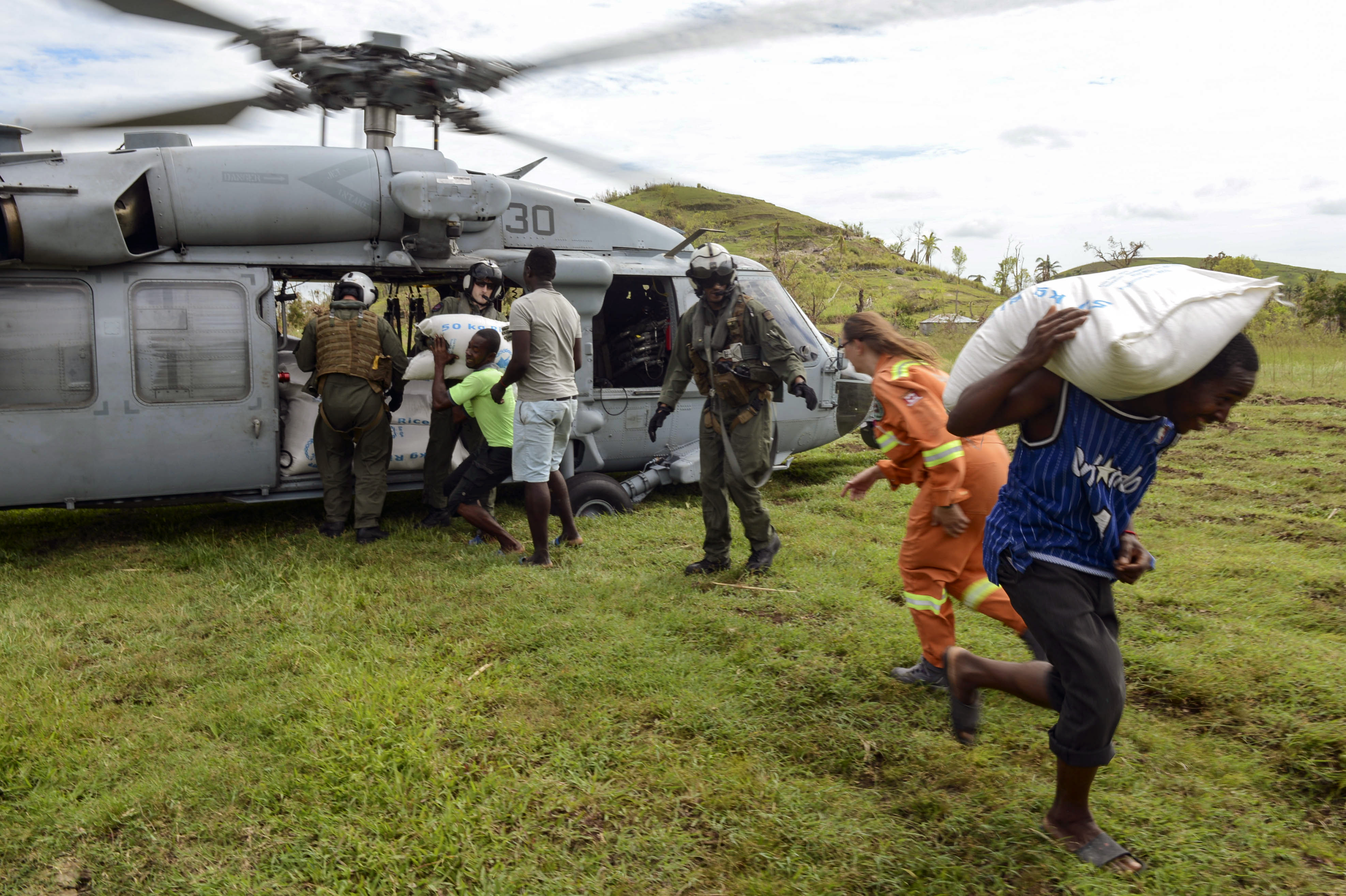 Haitian-American Sailors Helping Homeland > United States Navy > News ...