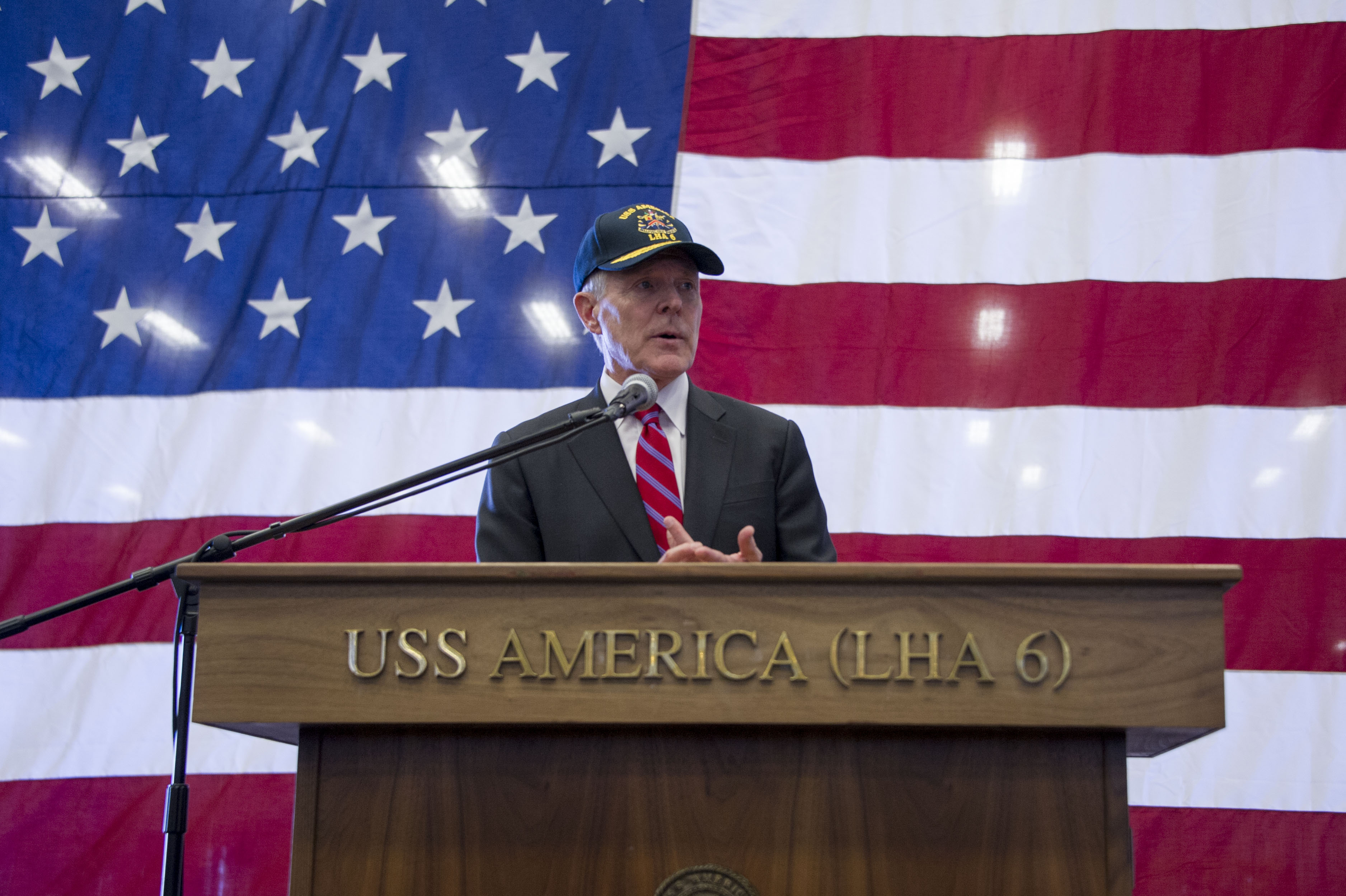 SECNAV Discusses Modern US Navy During Visit With Sailors at Naval Base ...
