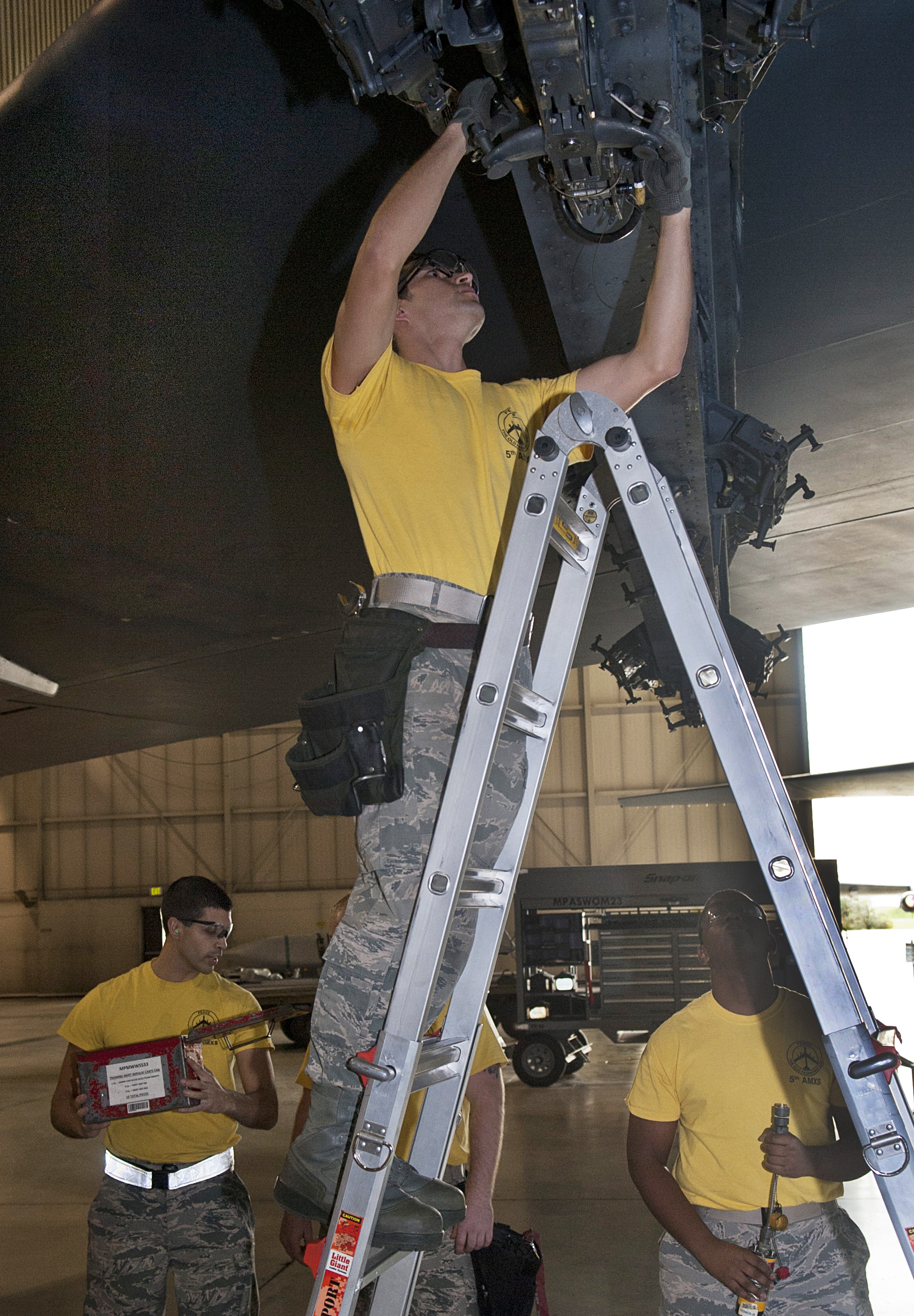 5 AMXS load crew of the quarter competition > Minot Air Force Base ...