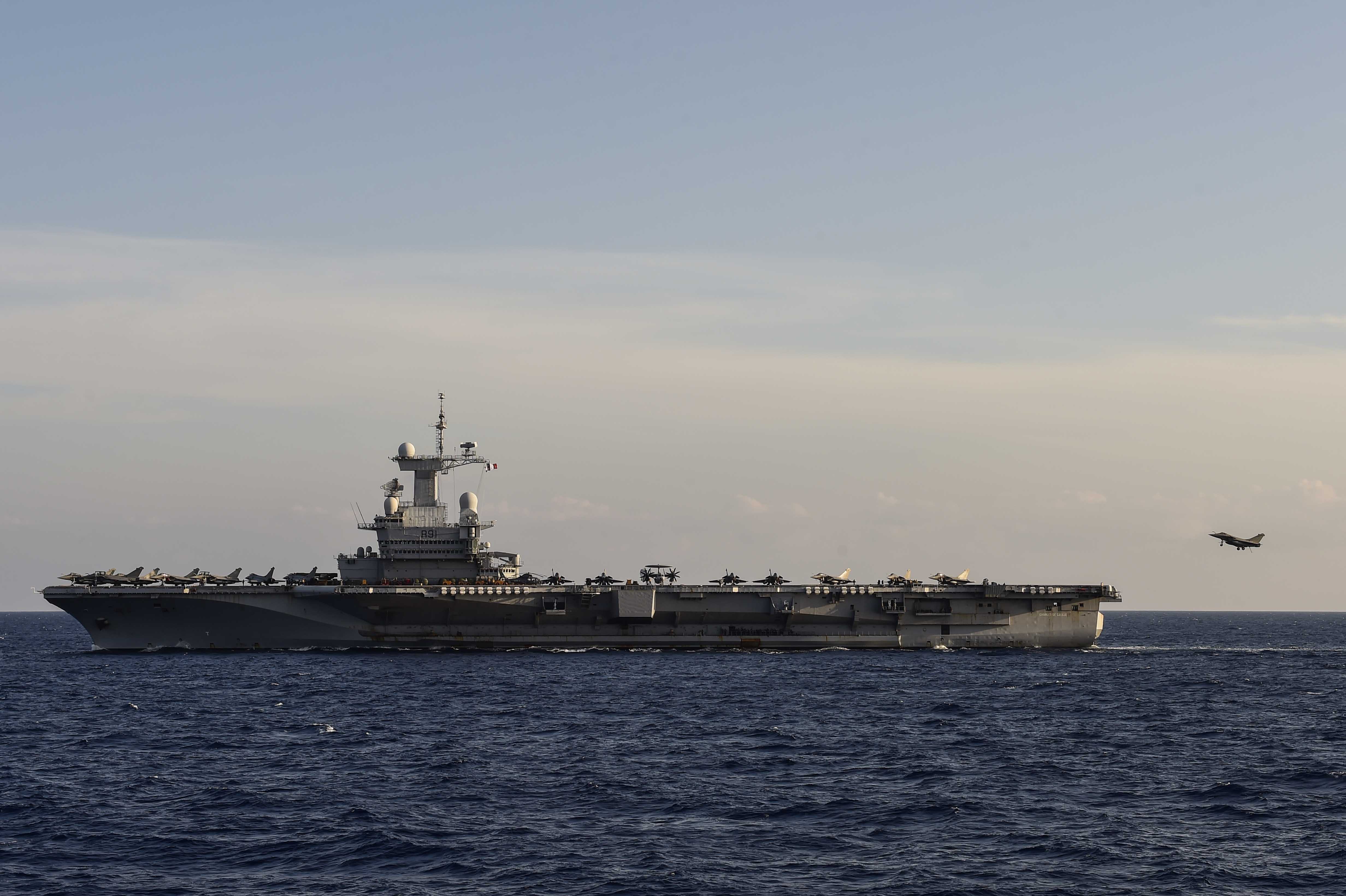 USS Ross Completes Operations with Charles de Gaulle Carrier Strike ...