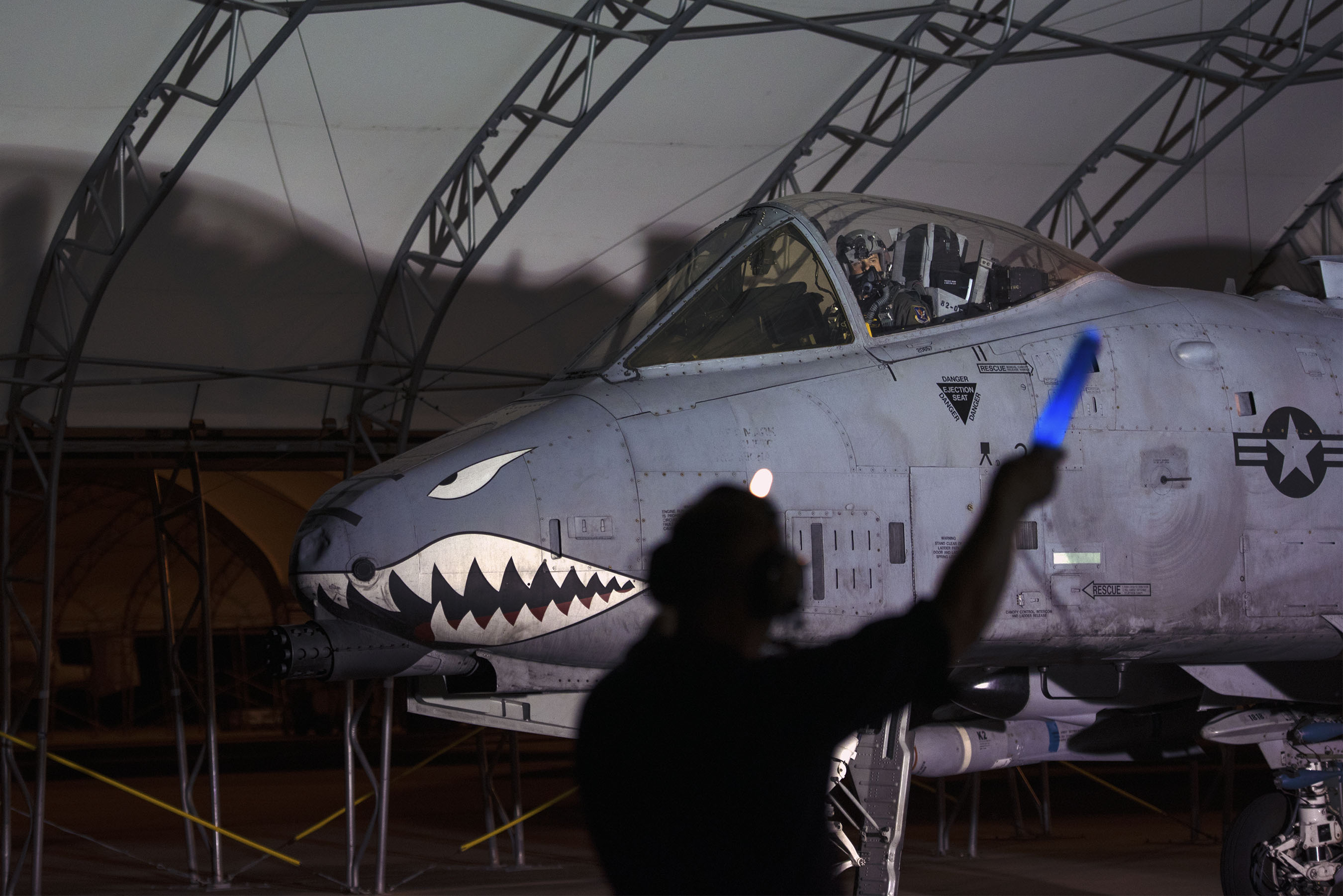 Flightline maintainers generate airpower after dusk > Moody Air Force ...