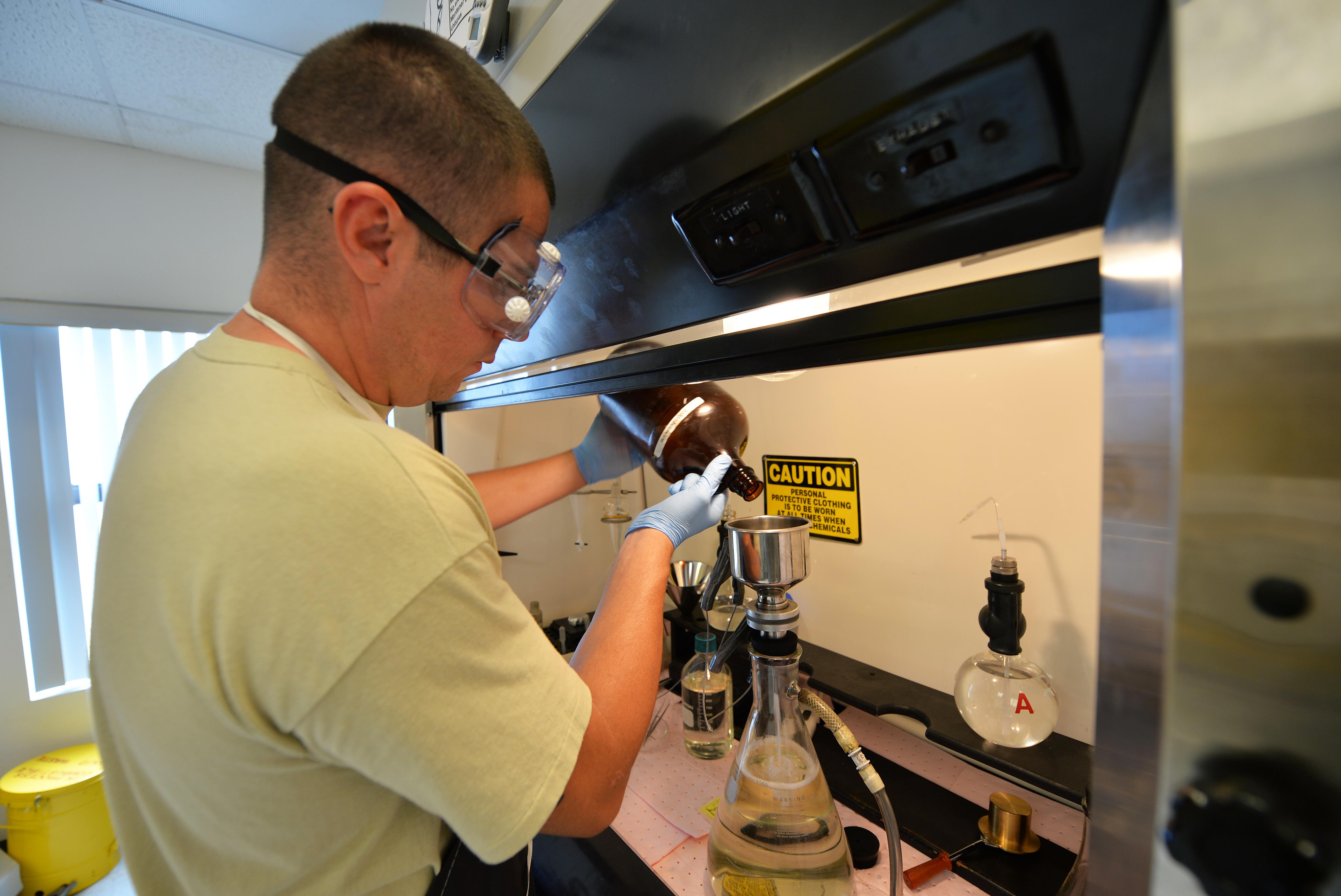 Fuel lab keeps 1 SOW engines running > Hurlburt Field > Article Display