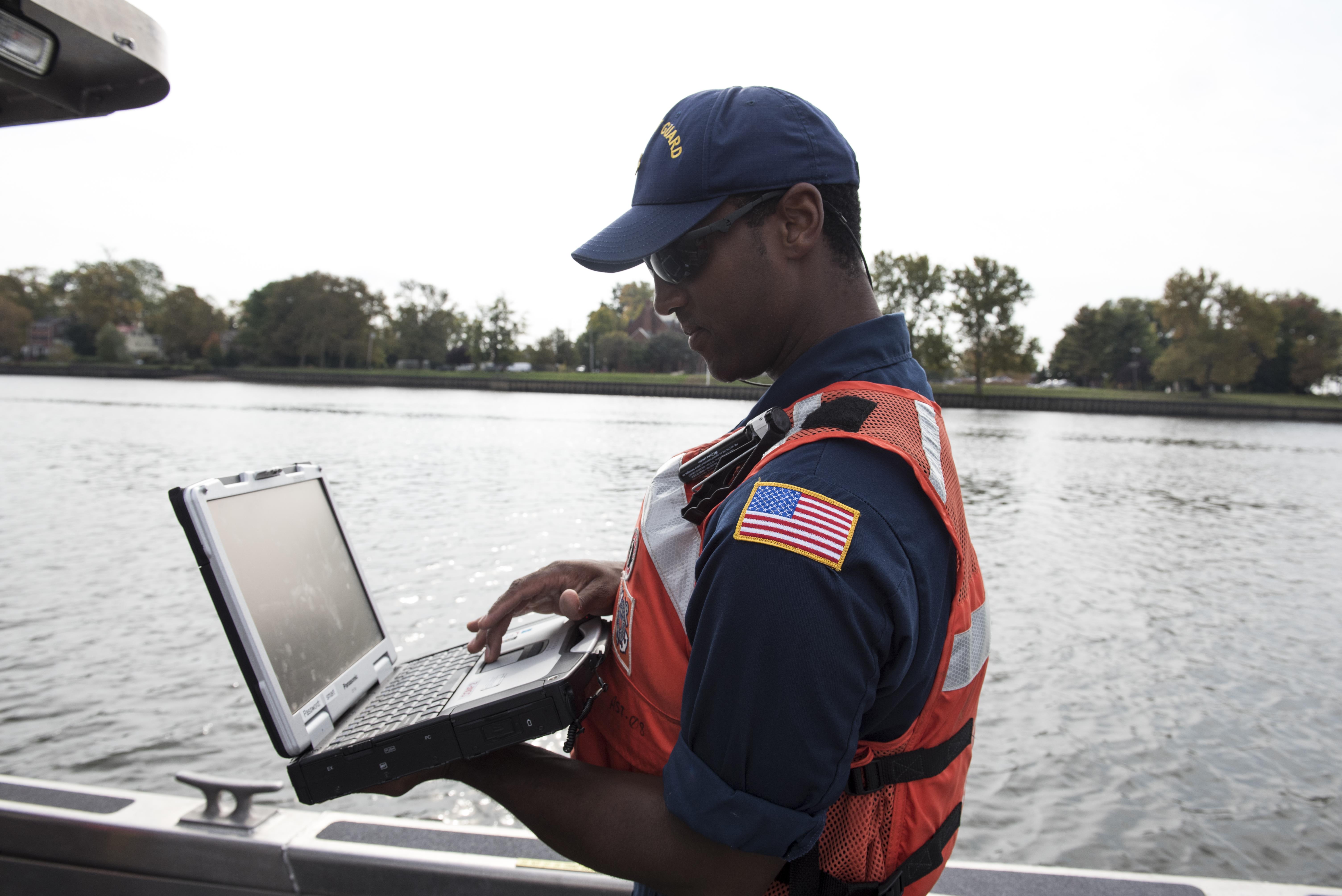 USCG Atlantic Strike Team trains on Delaware River > Joint Base McGuire ...