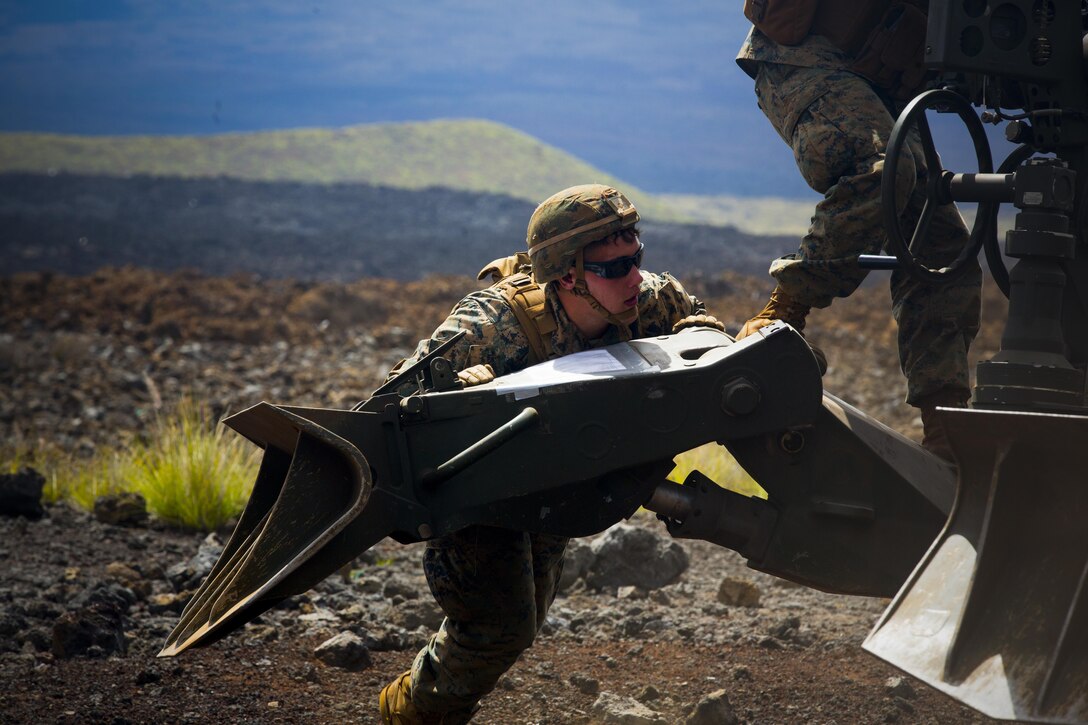 Bravo Battery 1st BN 12th Marines Direct Fire