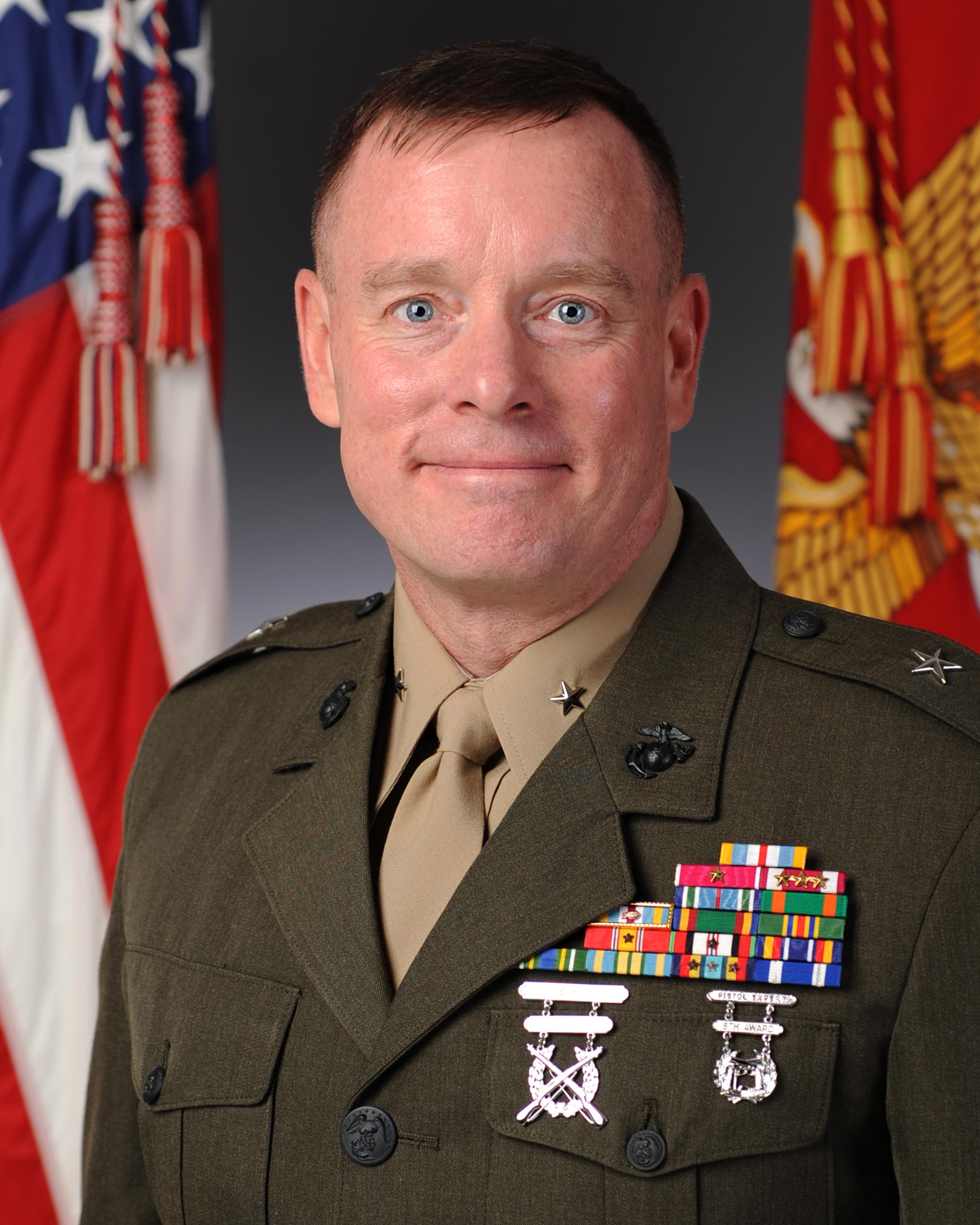 Brigadier General David W. Maxwell > 2nd Marine Logistics Group > Press ...