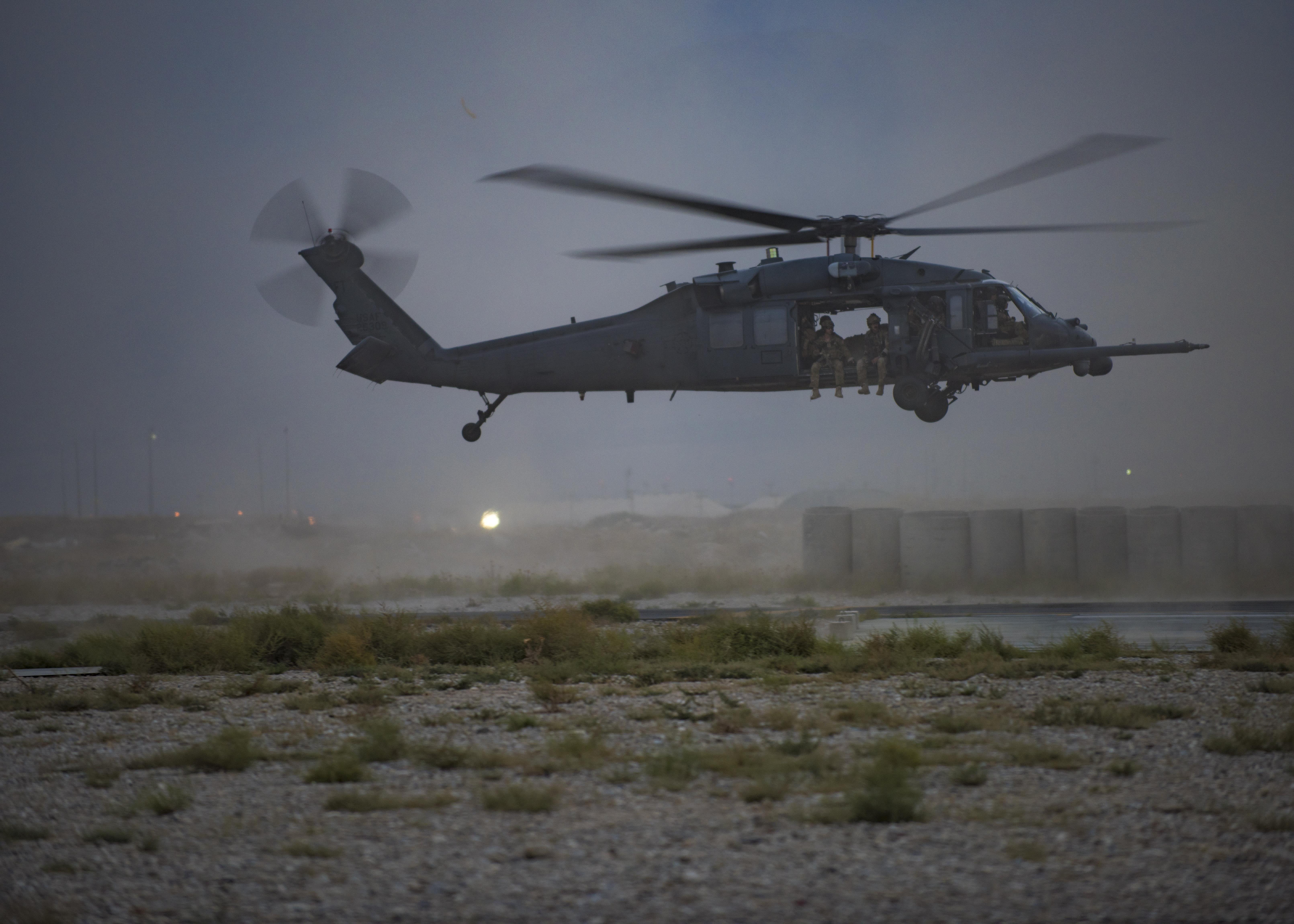 Rescue Airmen hone extraction skills > Air Combat Command > Article Display