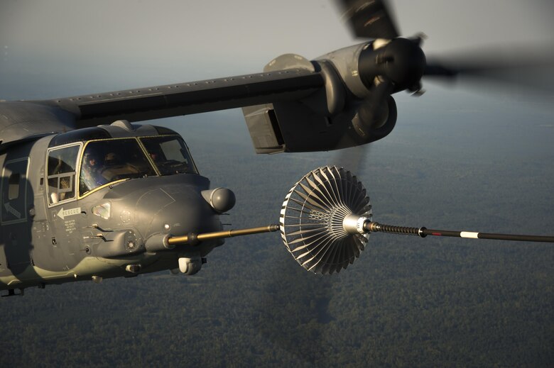 Ospreys' conduct air-to-air refueling mission > Hurlburt Field ...
