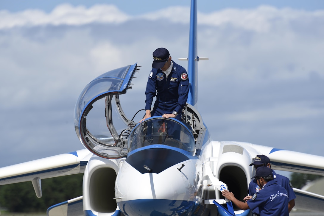 U.S., Japanese Jets soar during Misawa Air Fest 2016
