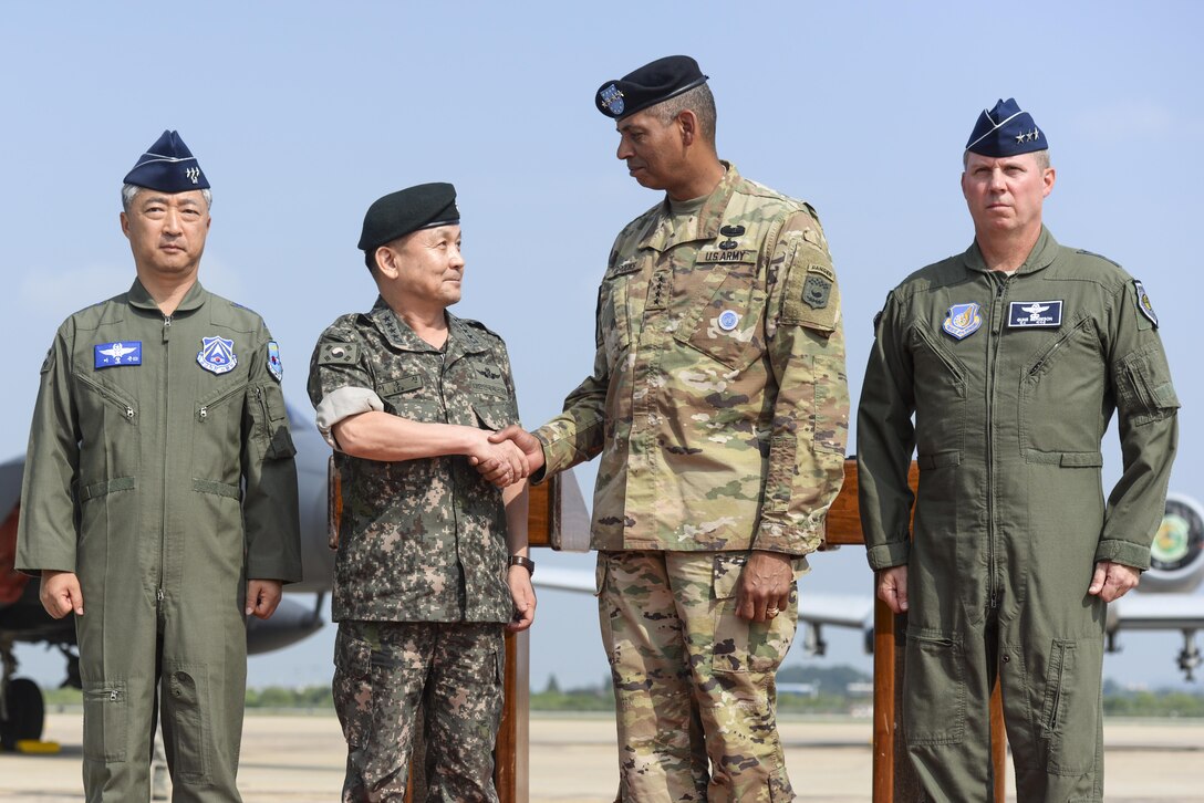 U.S.,ROK conduct strategic display of air power