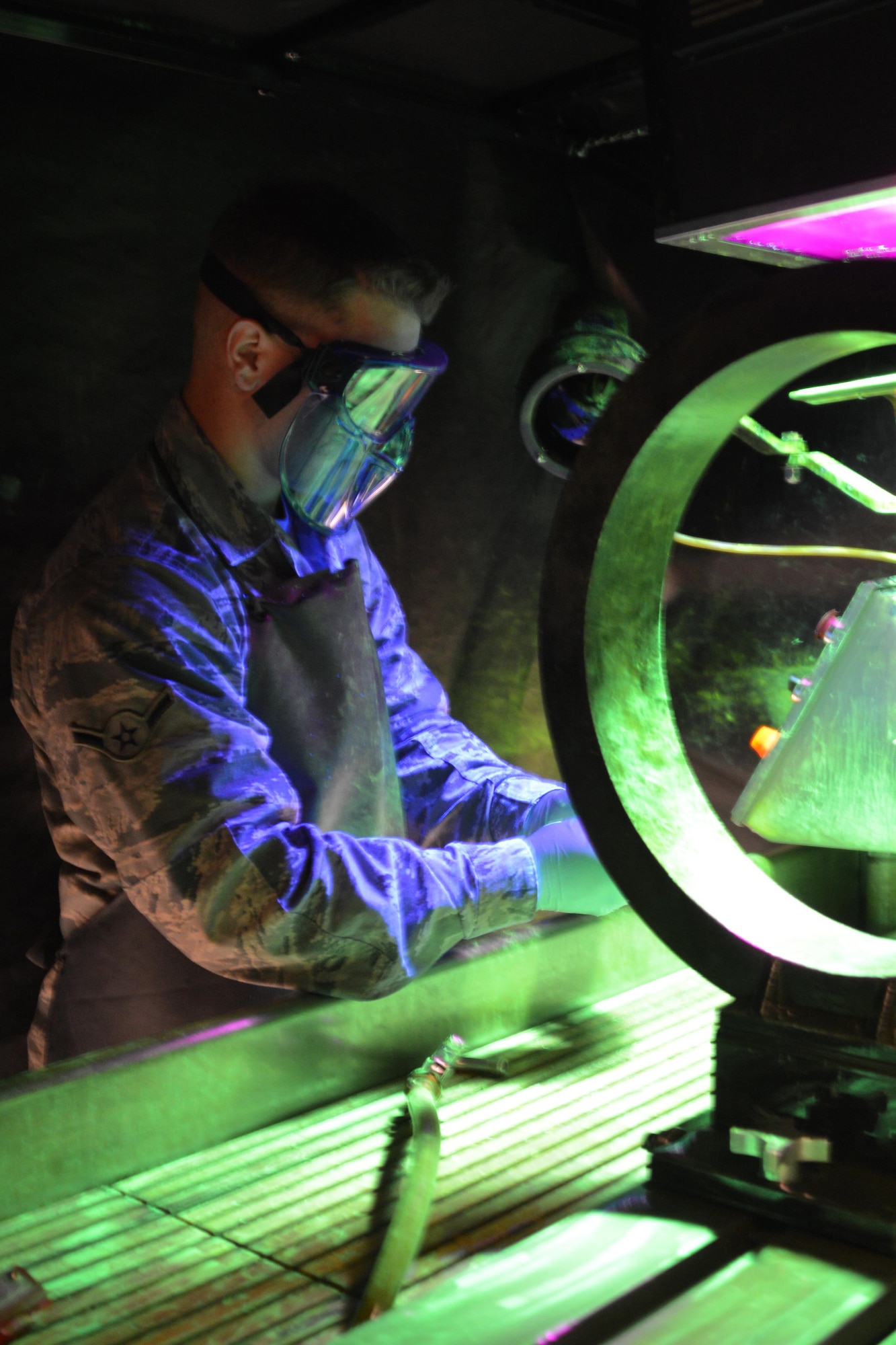 NDI-keeping aircraft mission-ready one x-ray at a time > 477th Fighter ...