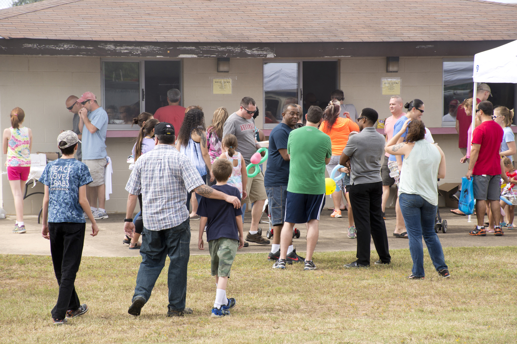 913 AG celebrates family