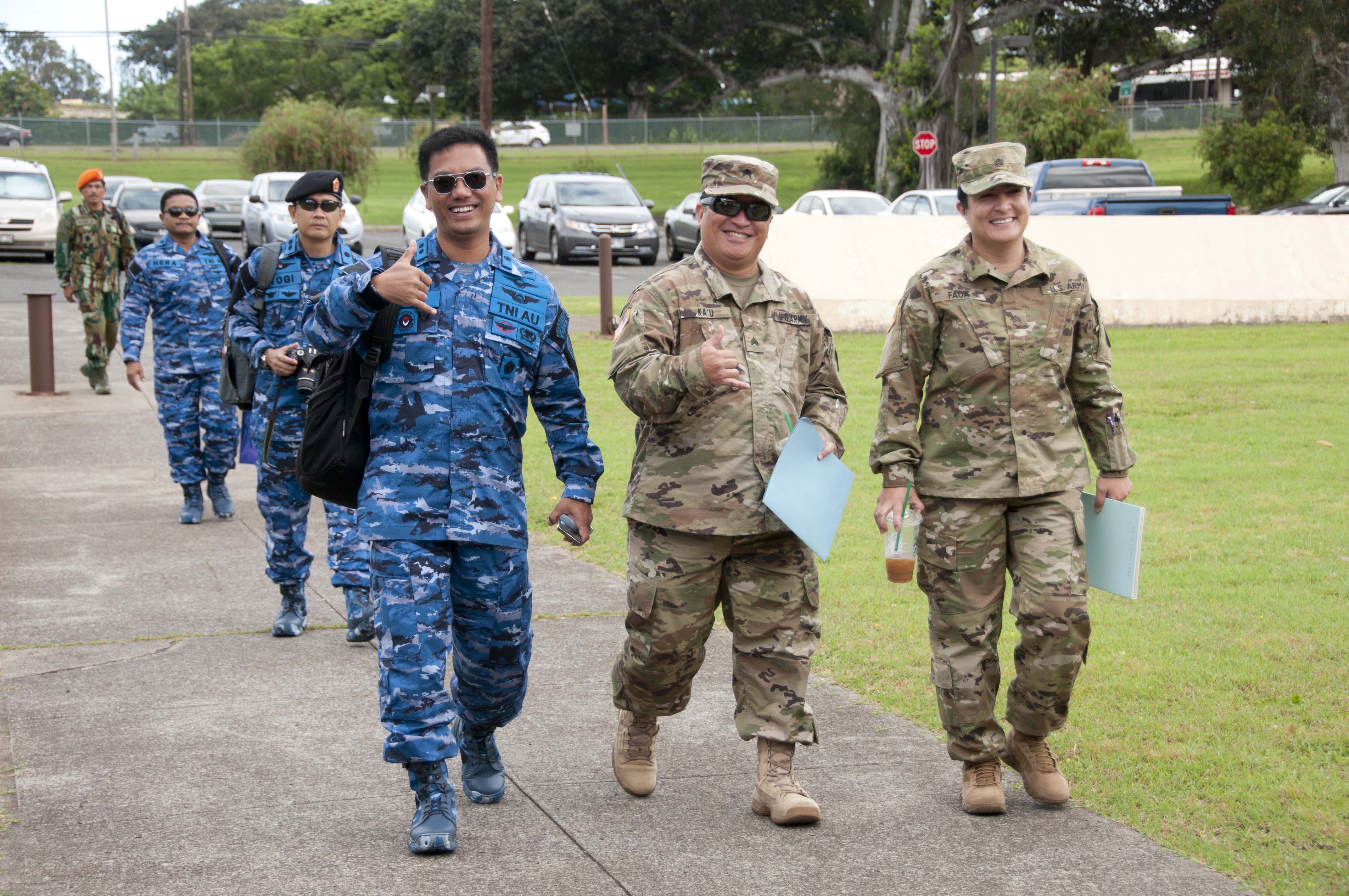 HIANG hosts Indonesian defense experts