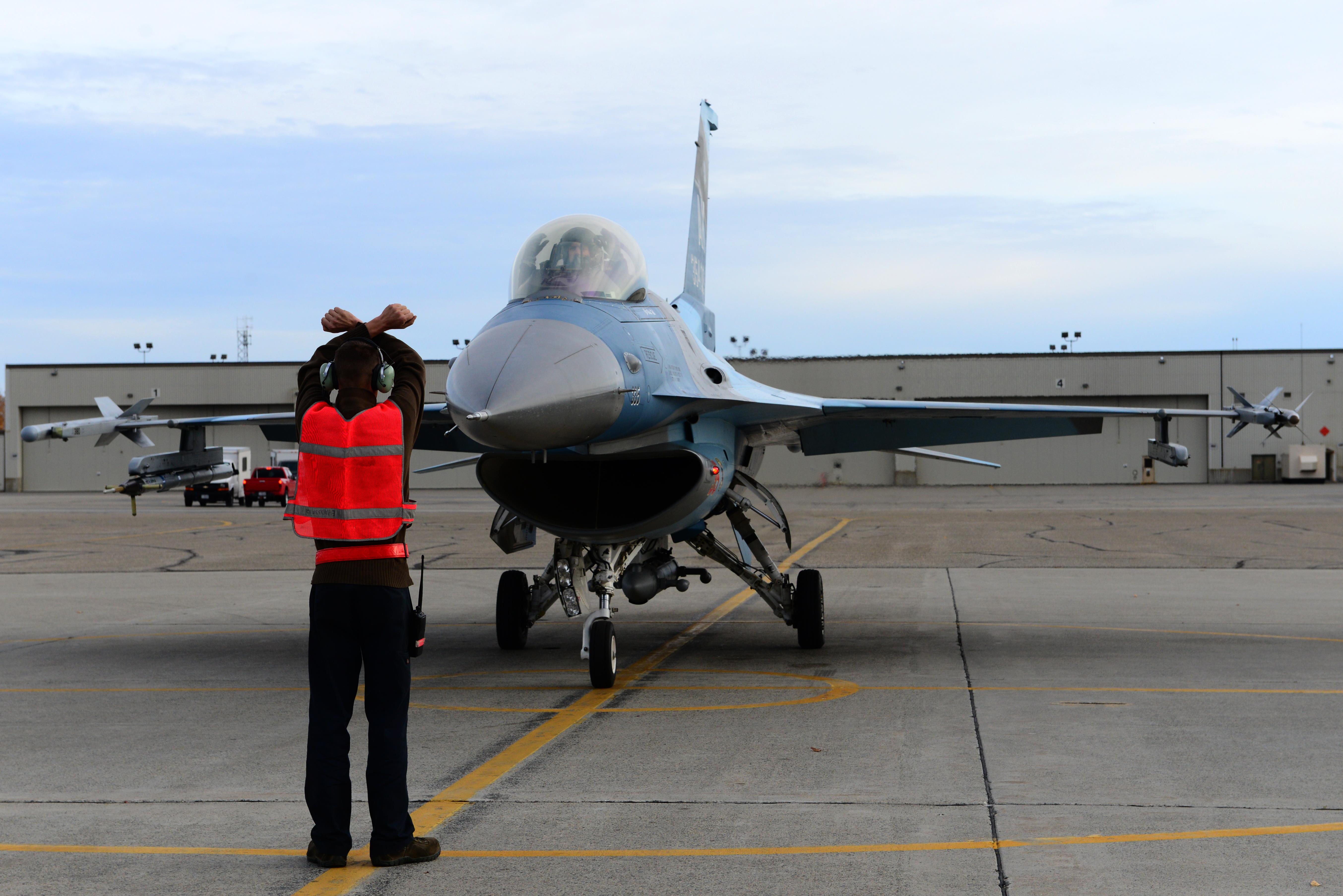 354th AMXS, LRS combine efforts to conduct time-saving training ...