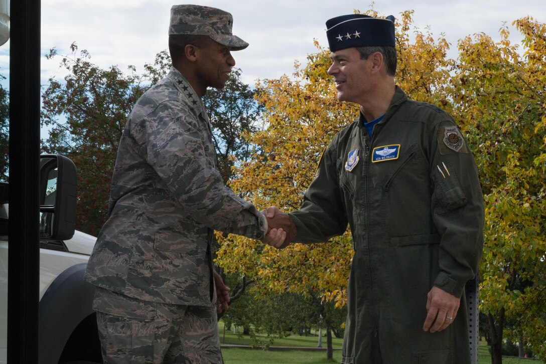 USTRANSCOM Commander visit