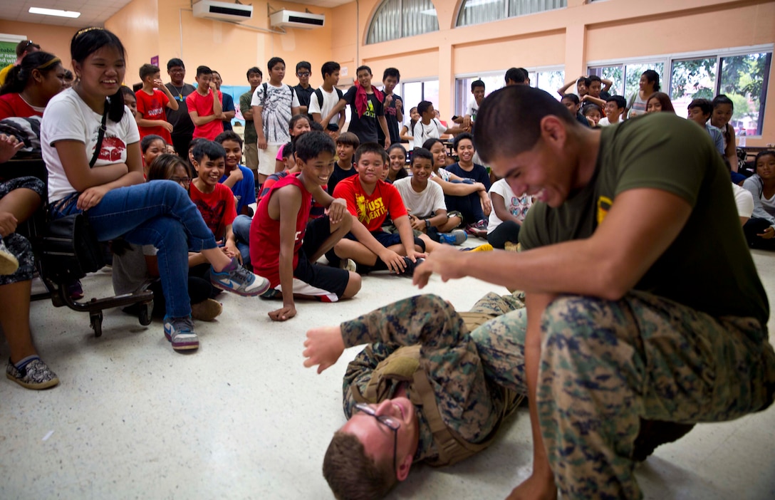 TinIan High School Friendship Day