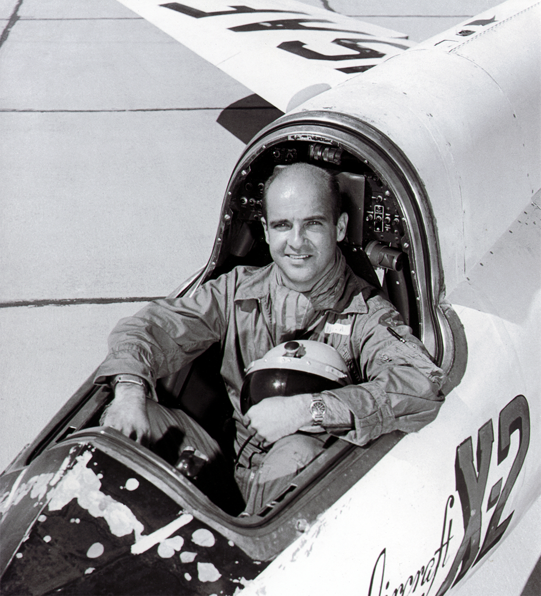 This week in Edwards flight test history > Edwards Air Force Base > News