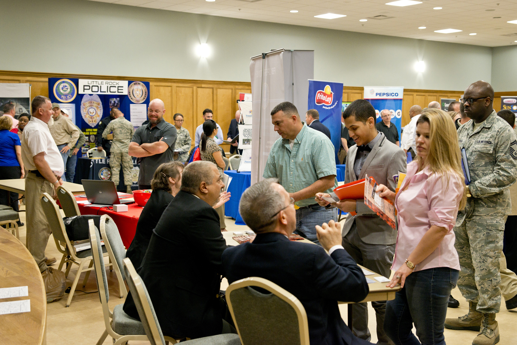 Military Hiring Fair at Little Rock AFB > 913th Airlift Group > Article ...