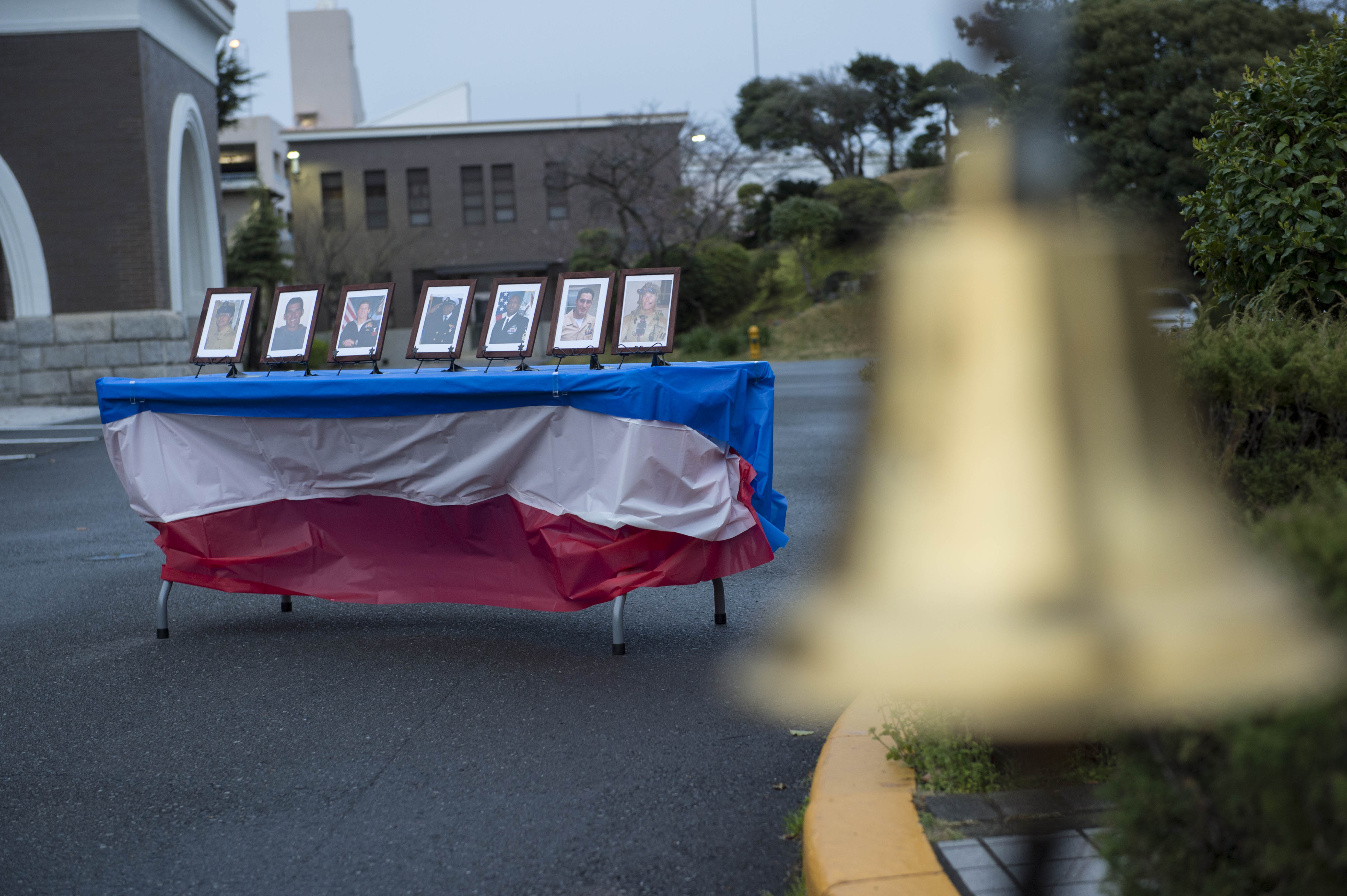 Blue Ridge, 7th Fleet Chiefs’ Mess Honor Fallen Chiefs > Commander, U.S ...