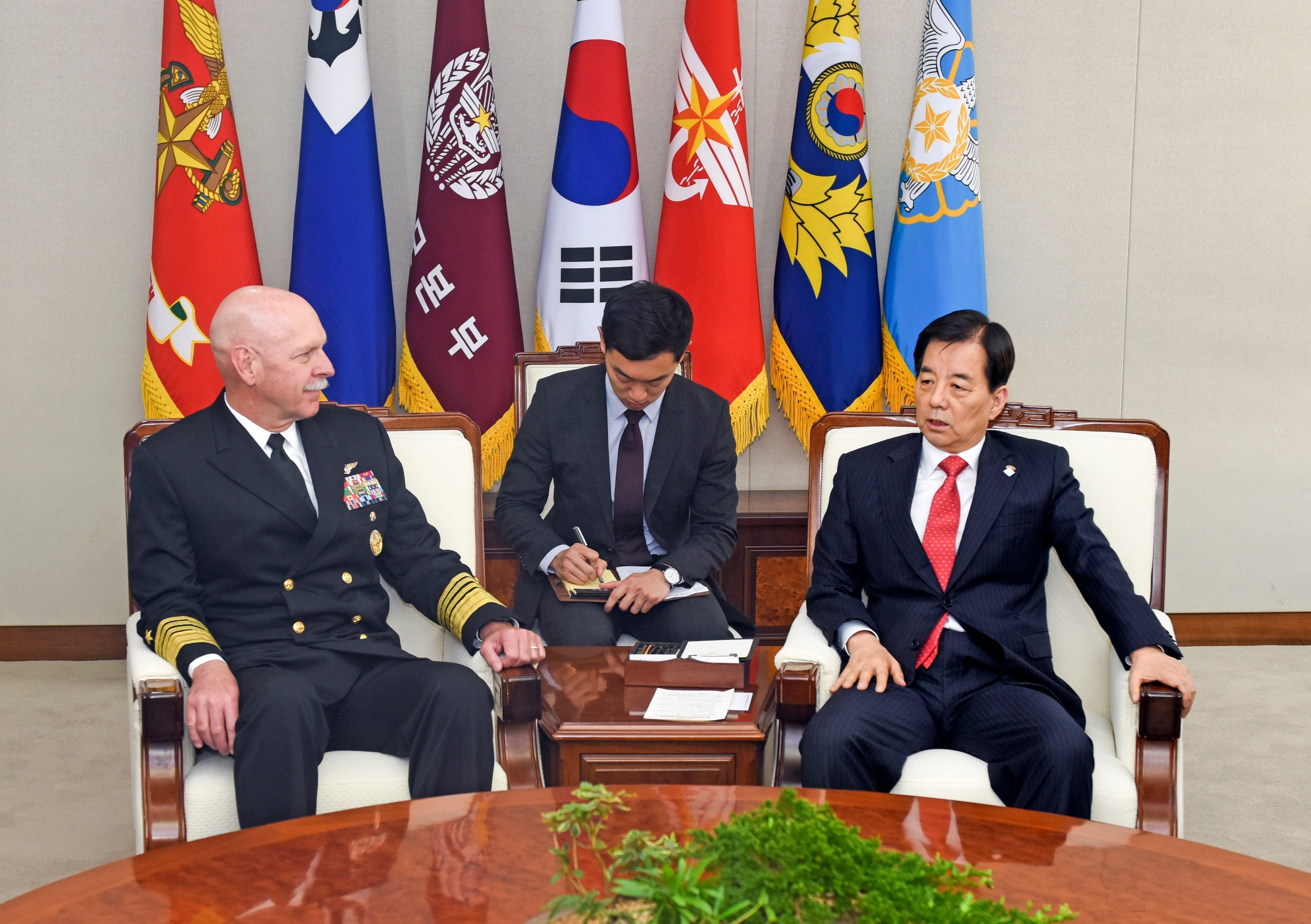 US Pacific Fleet Commander Emphasizes Importance of ROK, US Naval ...