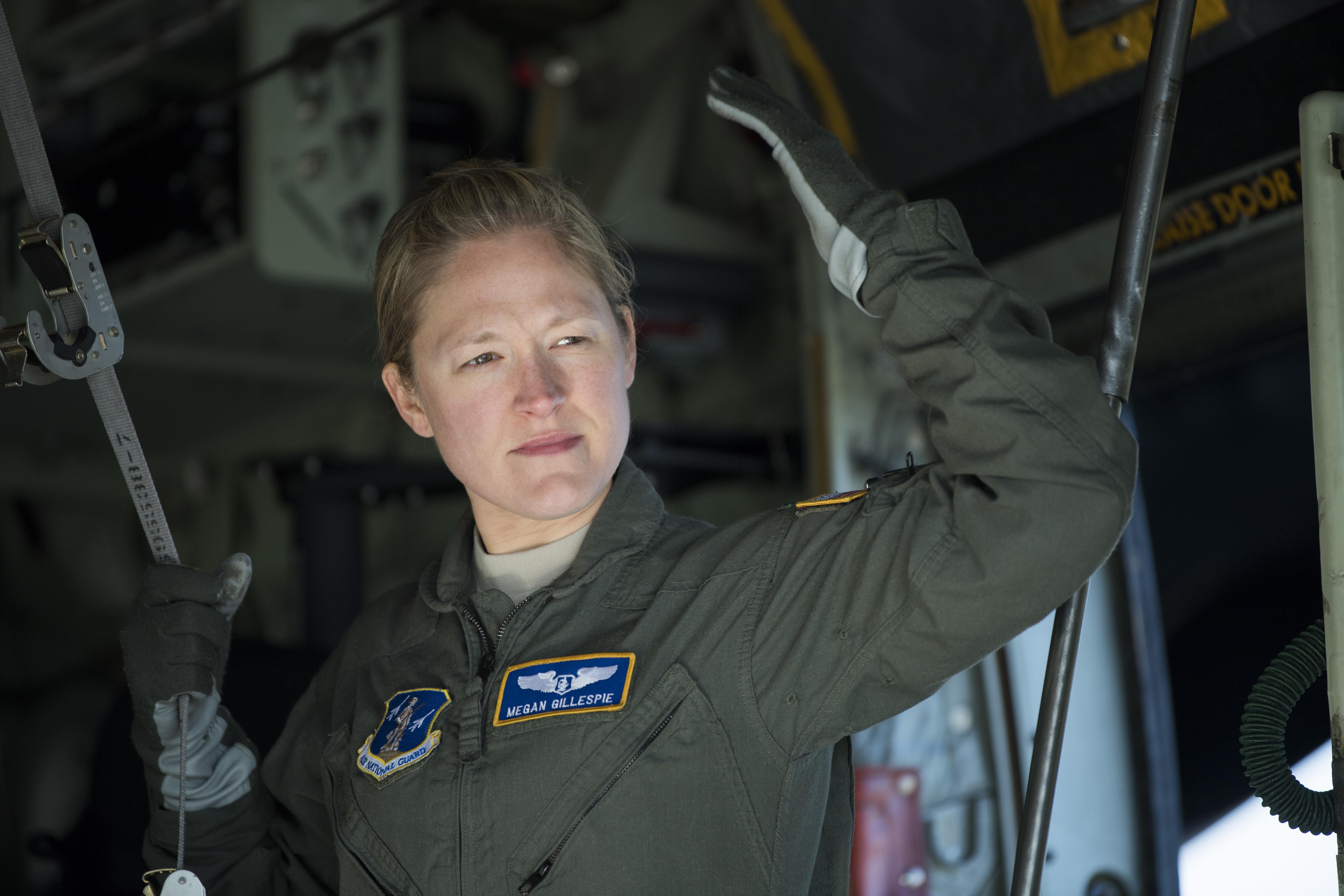 167th Aeromedical Evacuation Squadron conducts in-flight medical training