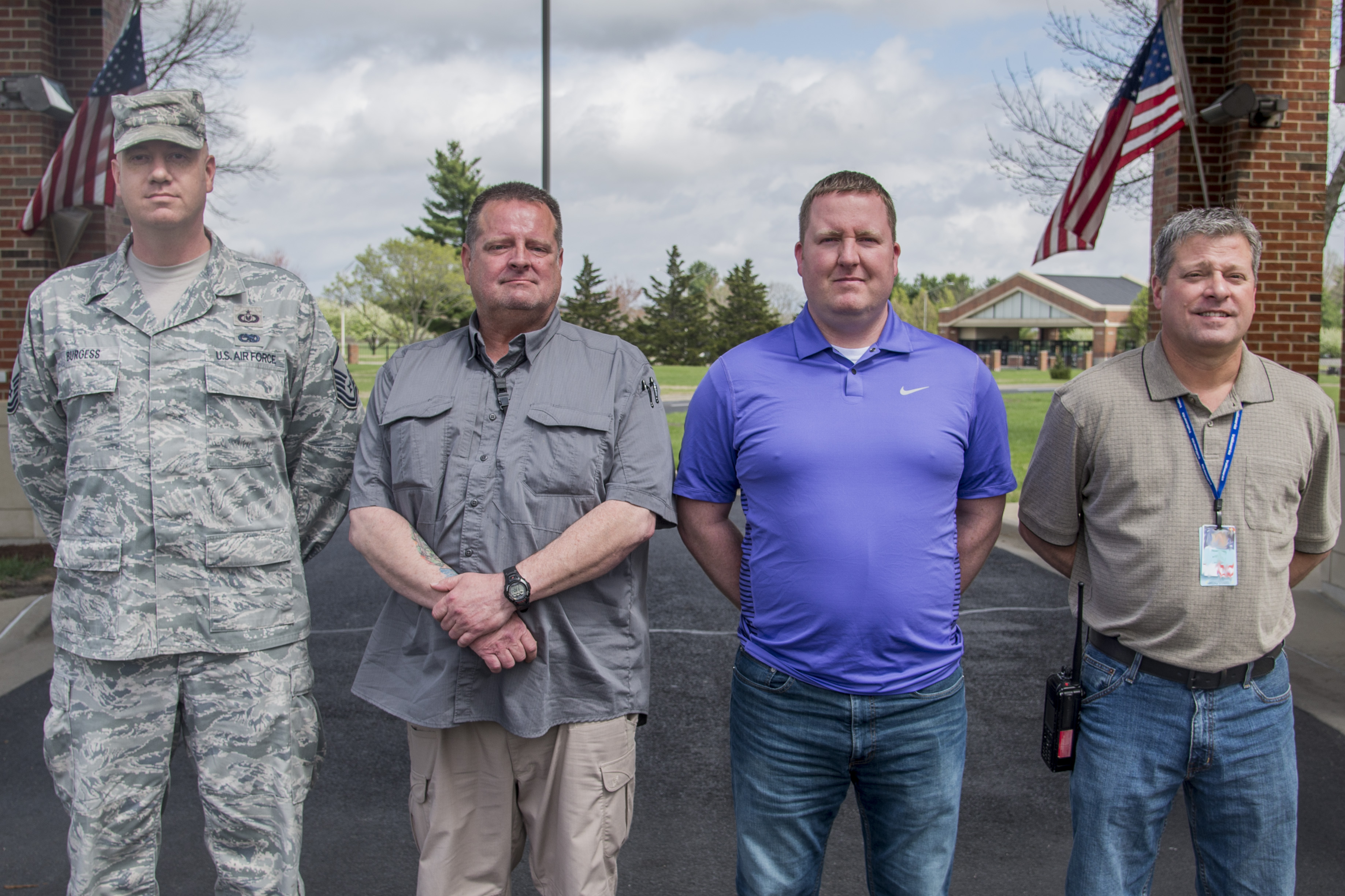 Safety managers assist victim of car accident > Scott Air Force Base ...